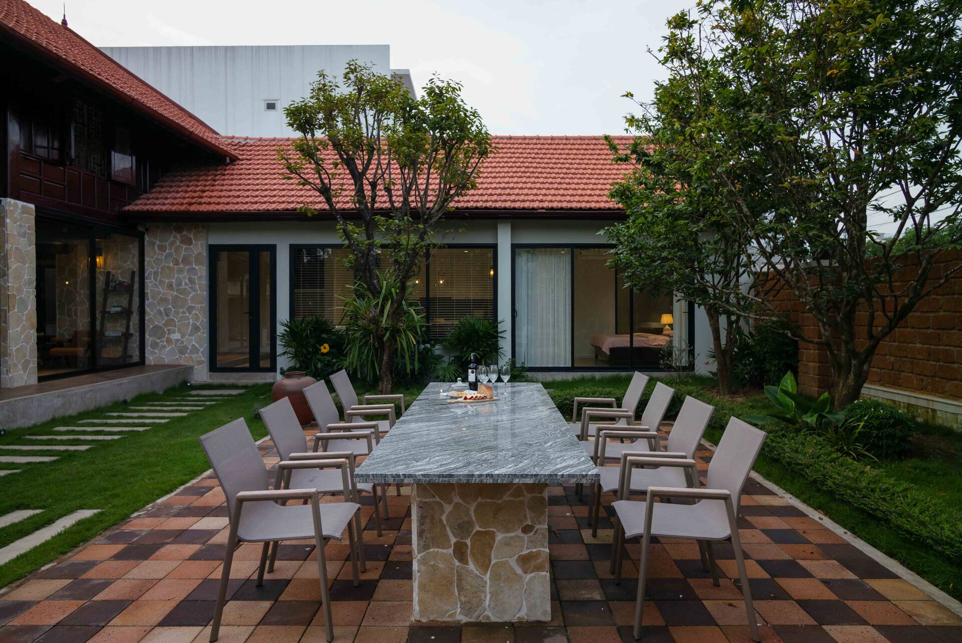 Chum Villa: Kết nối kiến trúc và thế hệ | LimDim House Studio