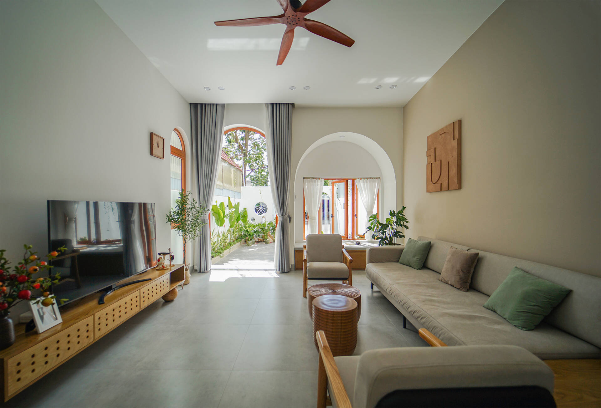 Thảo Nguyên House: Vẻ đẹp của những đường cong | Alpha Decor