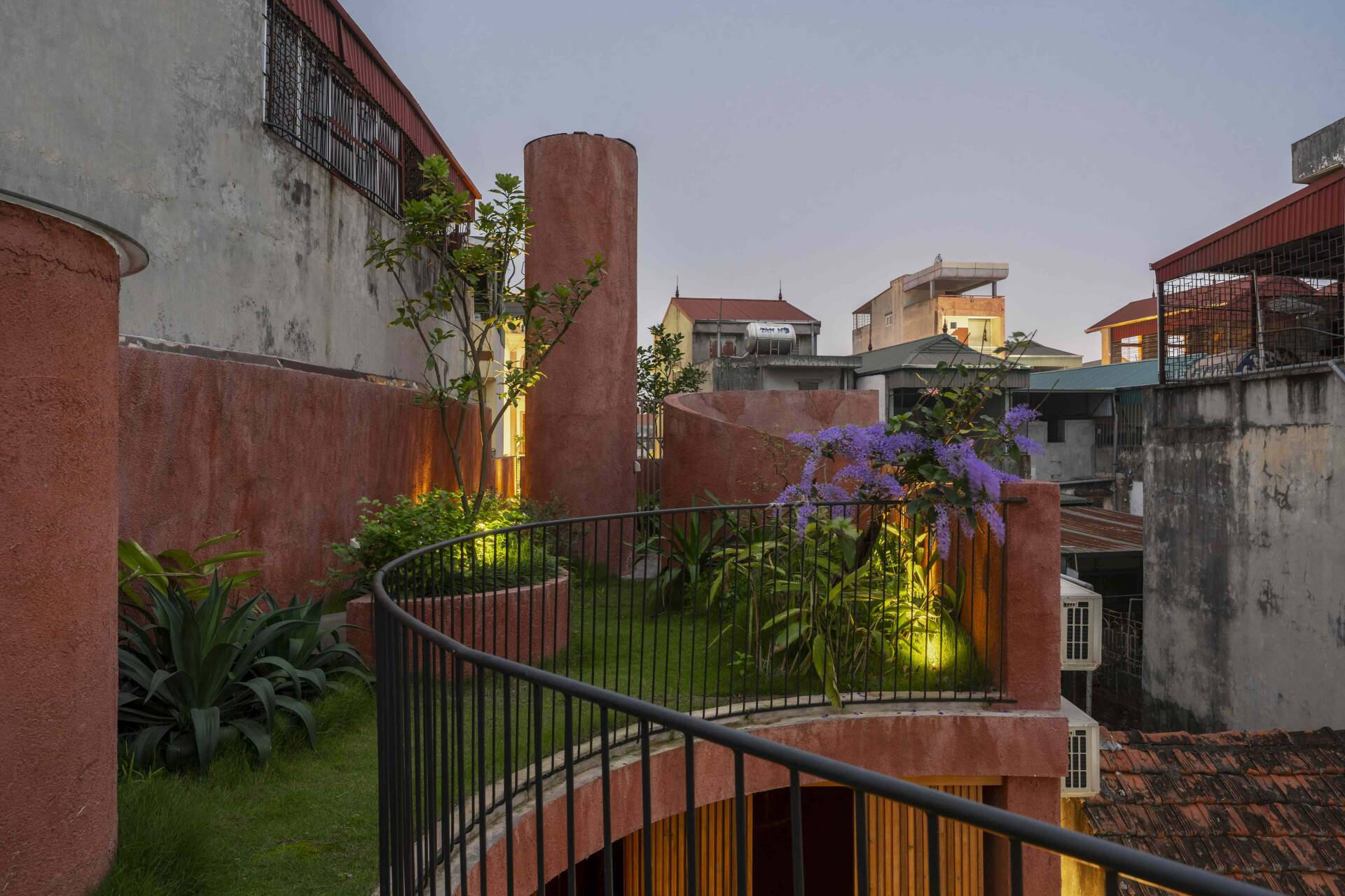 The “NGÕ” Alley House: Ngôi nhà trong ngõ với cơ chế làm mát thụ động ...