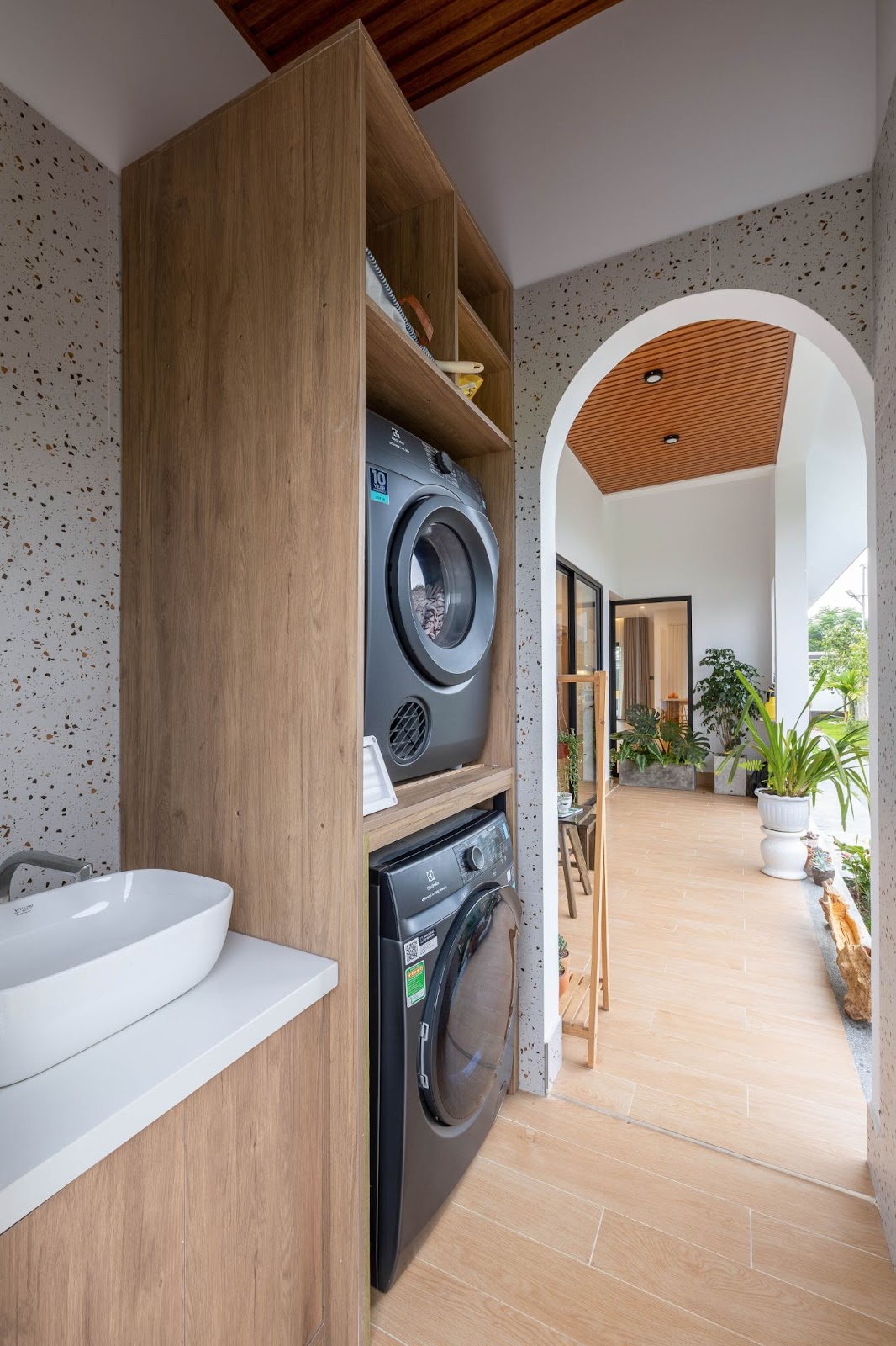 SHIN HOUSE: Ngôi nhà với thiết kế tối giản | THIHAO-Architects