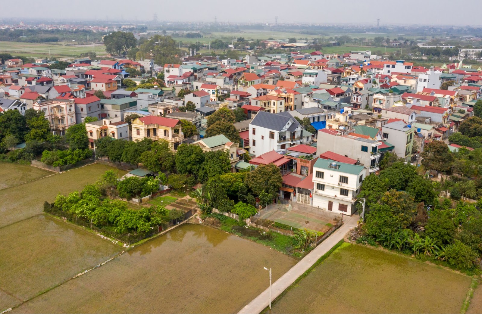 Small Brick House: Ngôi nhà ống sở hữu 2 giếng trời | Tung Nguyen ...