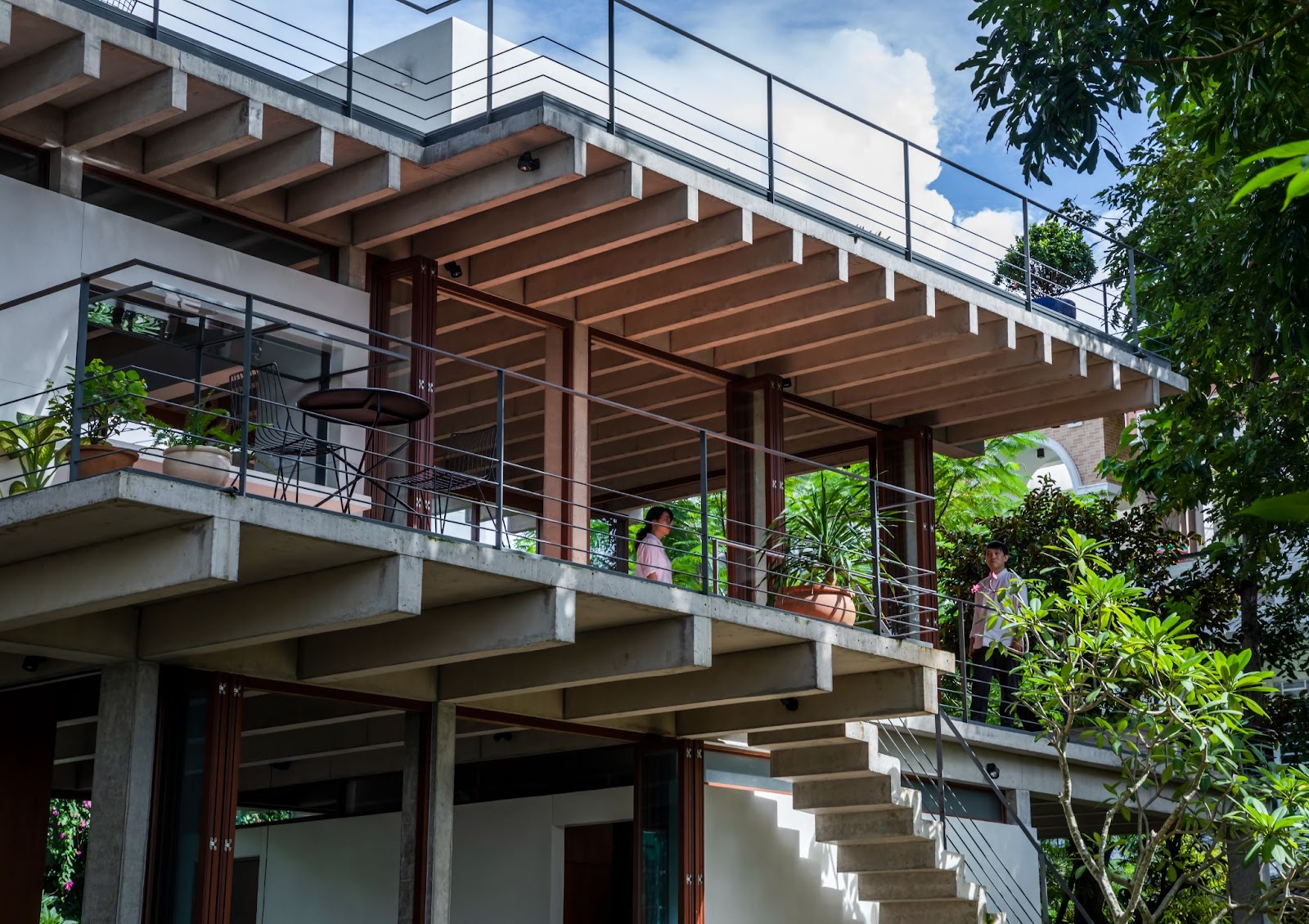 Floating House: Ngôi nhà “nổi” ở Thủ Đức có gần 70% diện tích sàn ngoài trời | Sanuki Daisuke ...