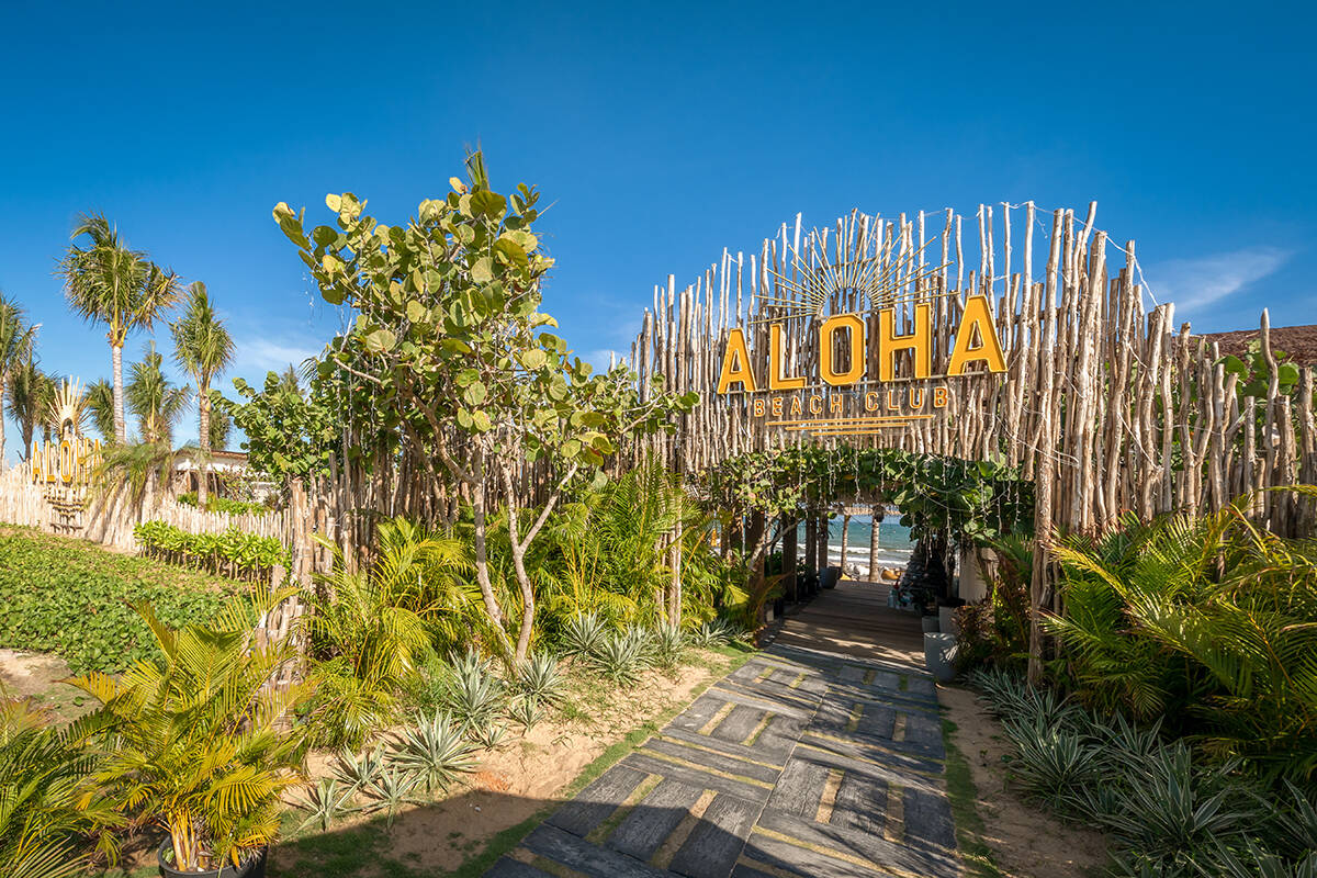 ALOHA Beach Club - Nhà hàng mang phong cách Hy Lạp đầy phóng khoáng ...