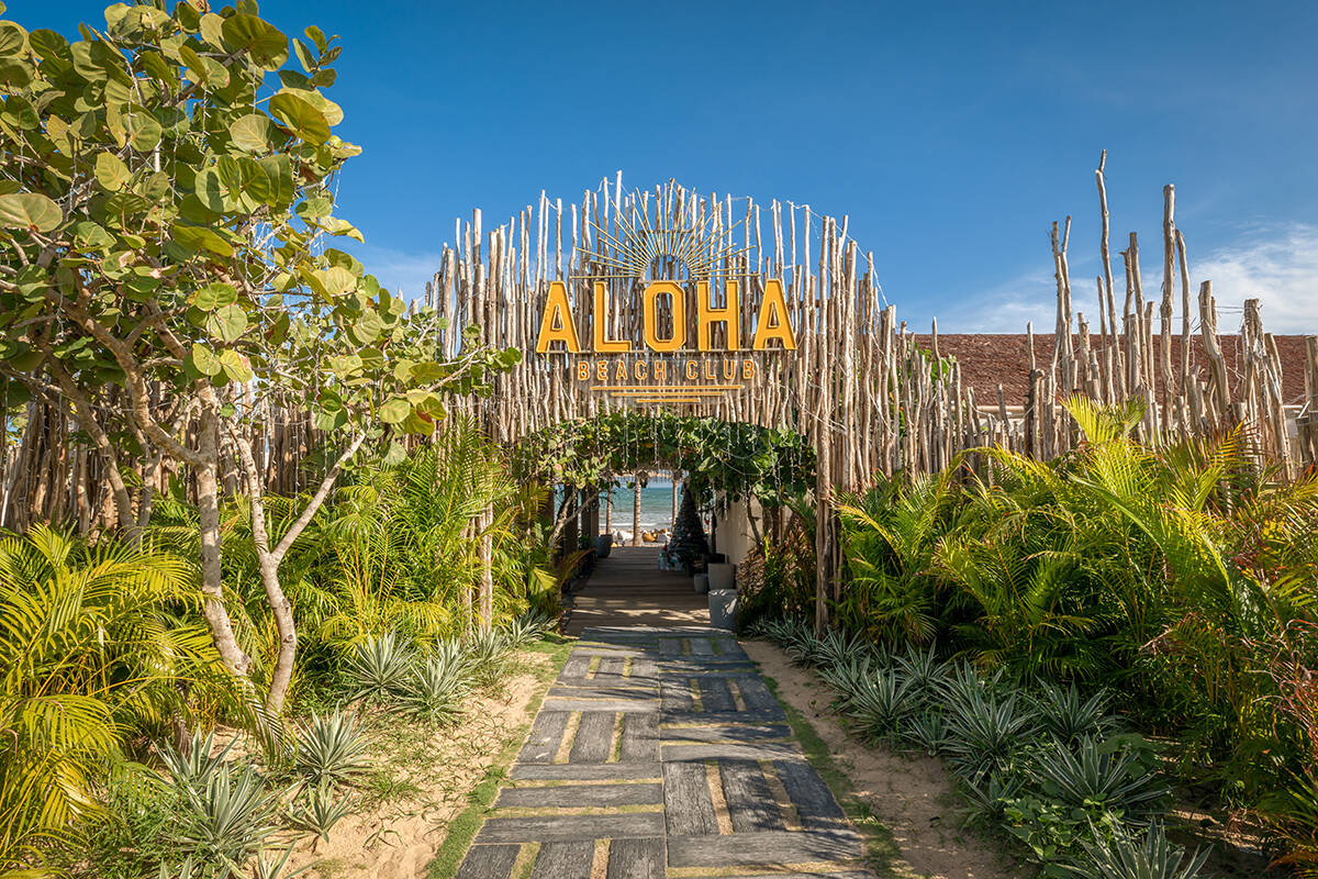 ALOHA Beach Club - Nhà hàng mang phong cách Hy Lạp đầy phóng khoáng | BSA DESIGN & BUILD FIRM