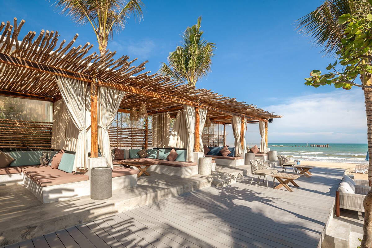 ALOHA Beach Club - Nhà hàng mang phong cách Hy Lạp đầy phóng khoáng ...