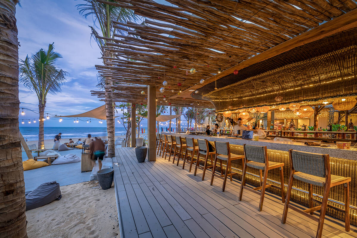 ALOHA Beach Club - Nhà hàng mang phong cách Hy Lạp đầy phóng khoáng ...