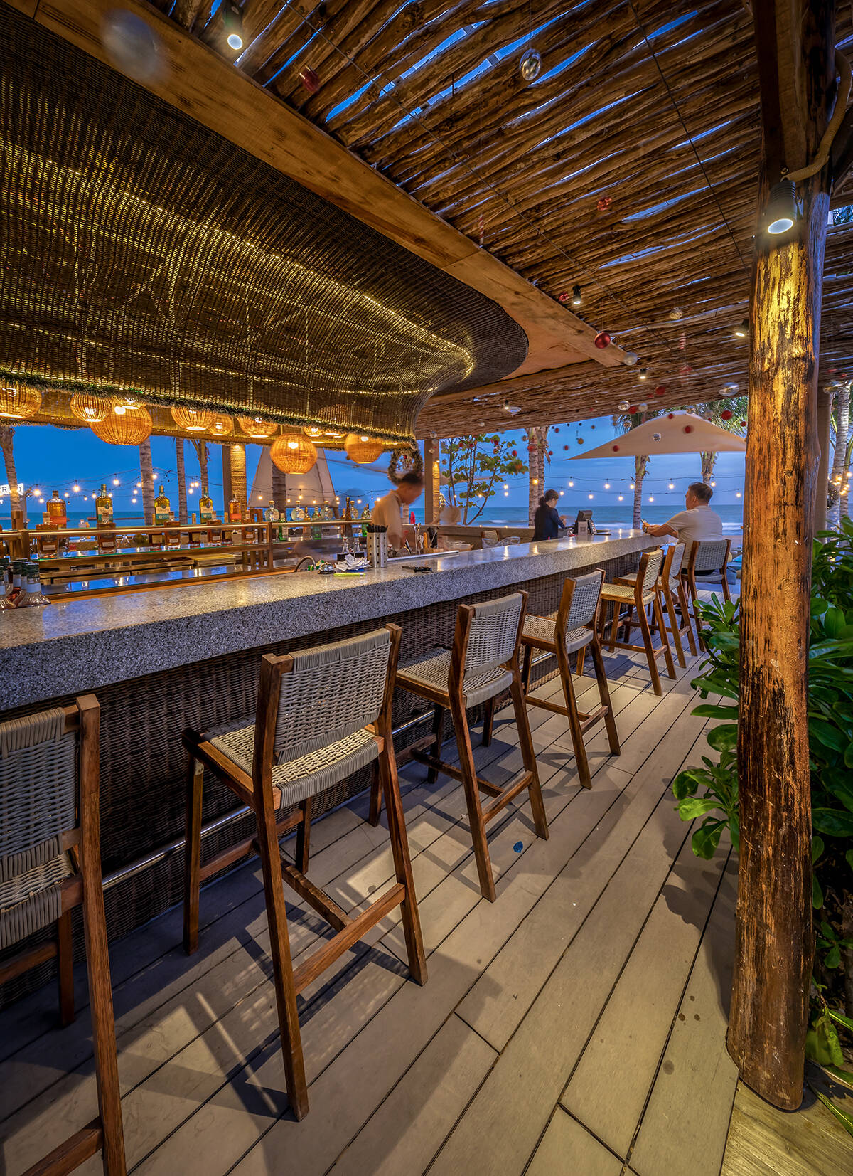 ALOHA Beach Club - Nhà hàng mang phong cách Hy Lạp đầy phóng khoáng ...