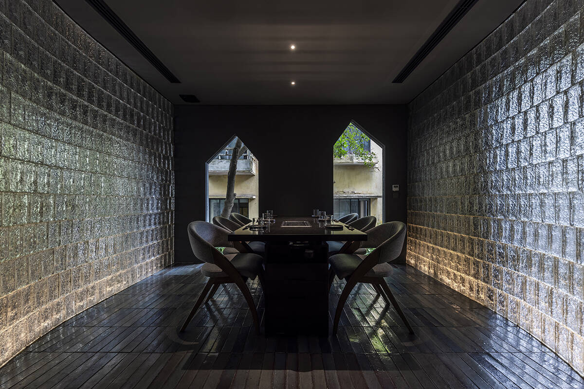 Crystal Restaurant: Sang trọng, lấp lánh trong không gian pha lê | NH ...