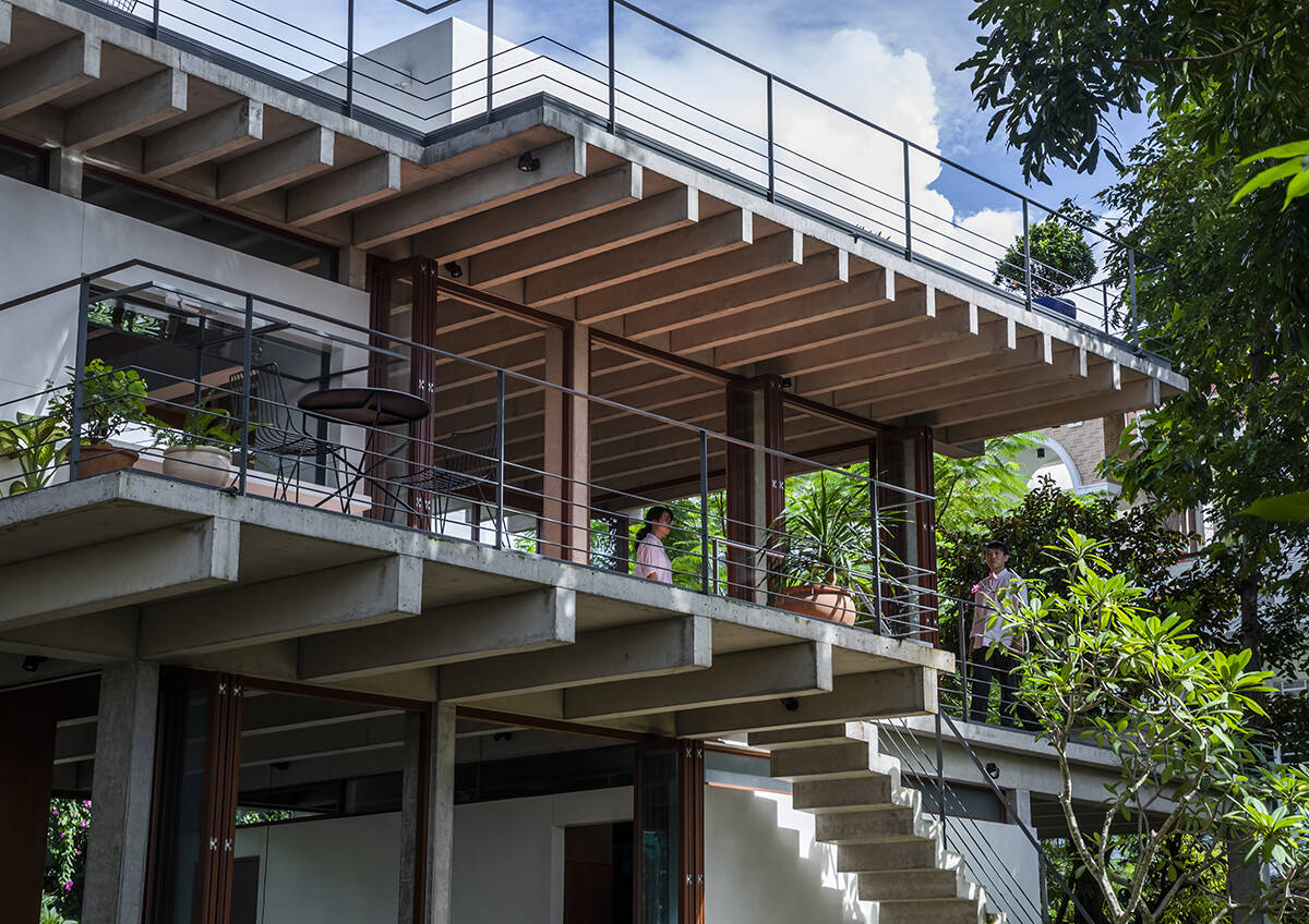 Floating House: Ngôi nhà “nổi” ở Thủ Đức có gần 70% diện tích sàn ngoài ...