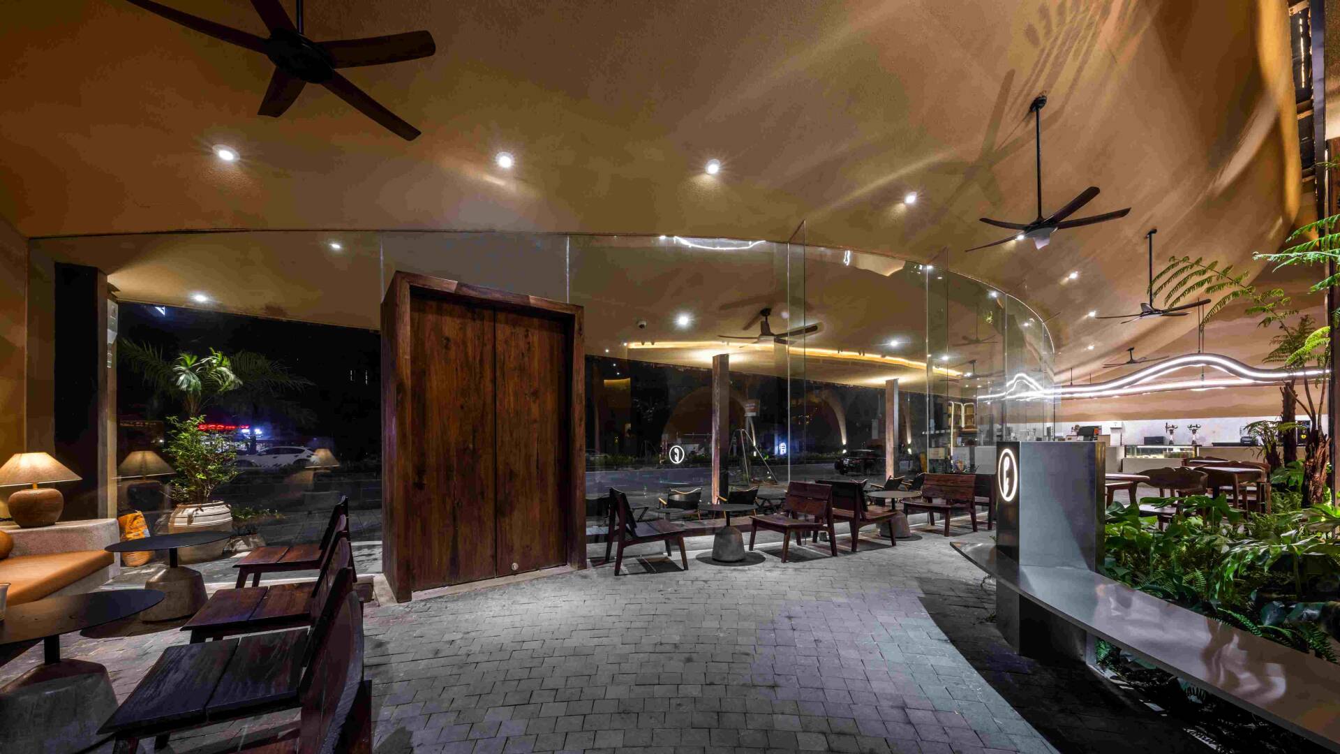 Phê La Đà Nẵng - Chốn “chill” mang cảm hứng nguyên bản | 6717 studio