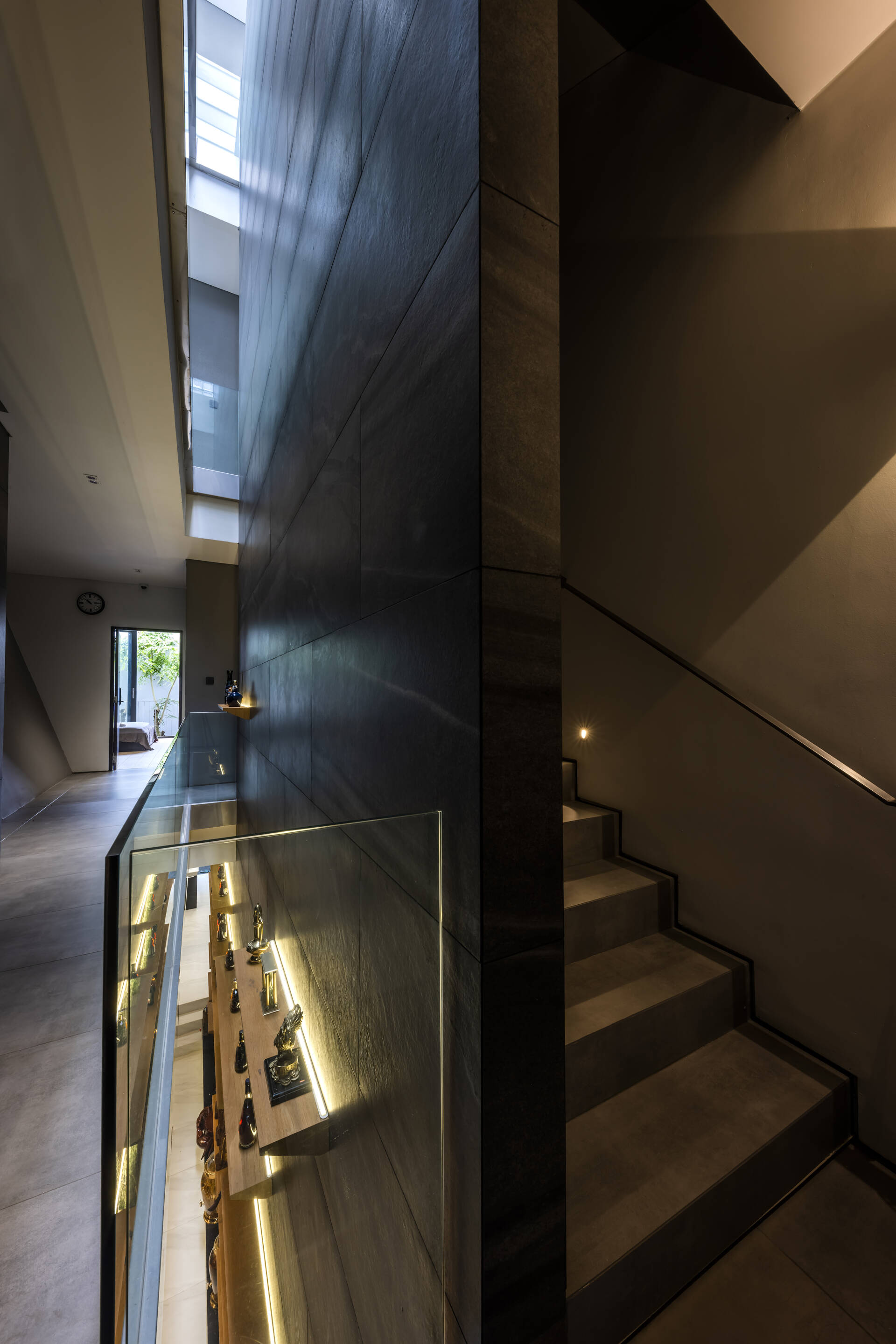 TP House - Nhà ở đô thị, náo nhiệt bên ngoài, yên ả bên trong | Studio Voi