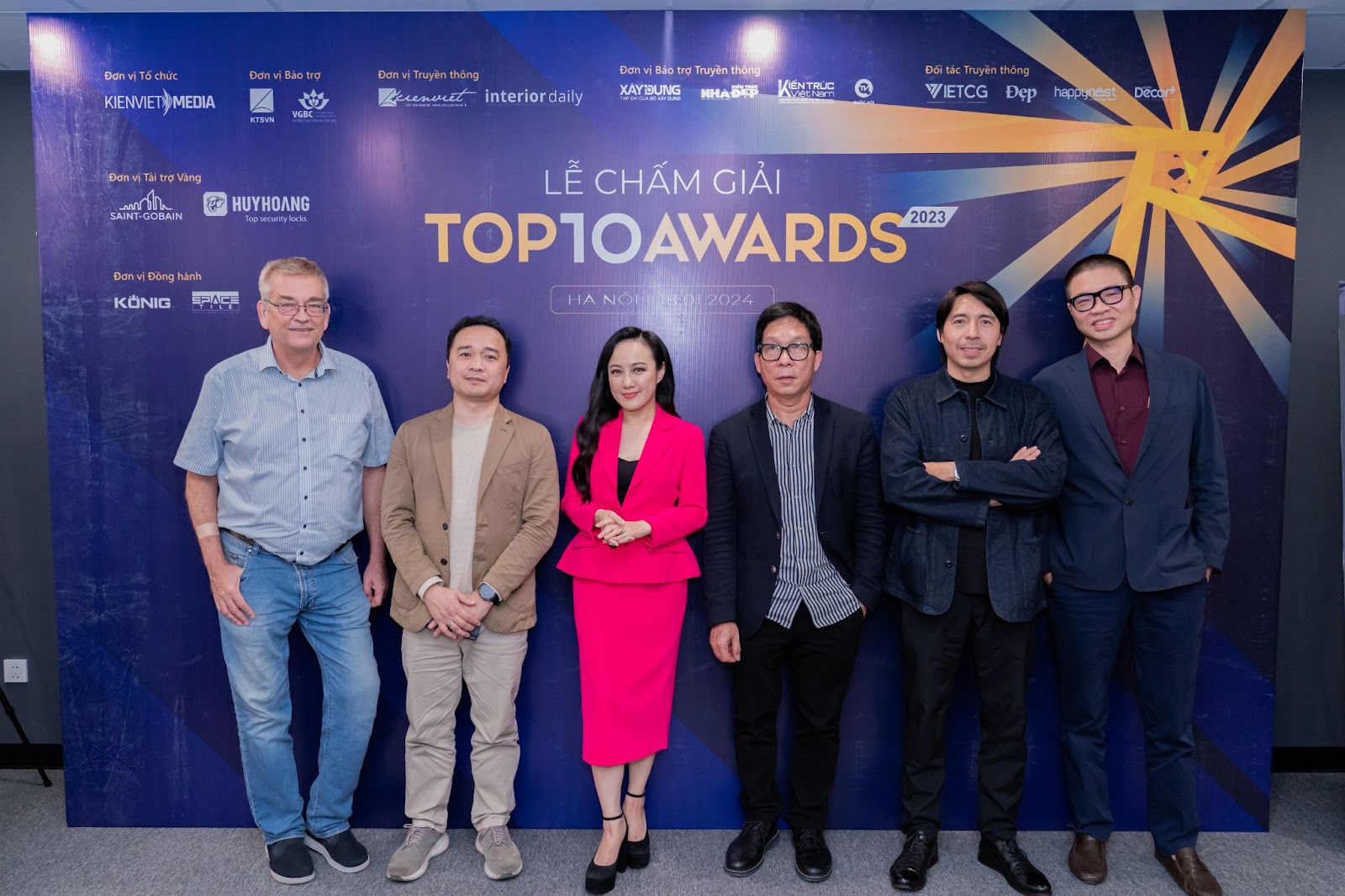 Lễ chấm giải Top 10 Awards 2023