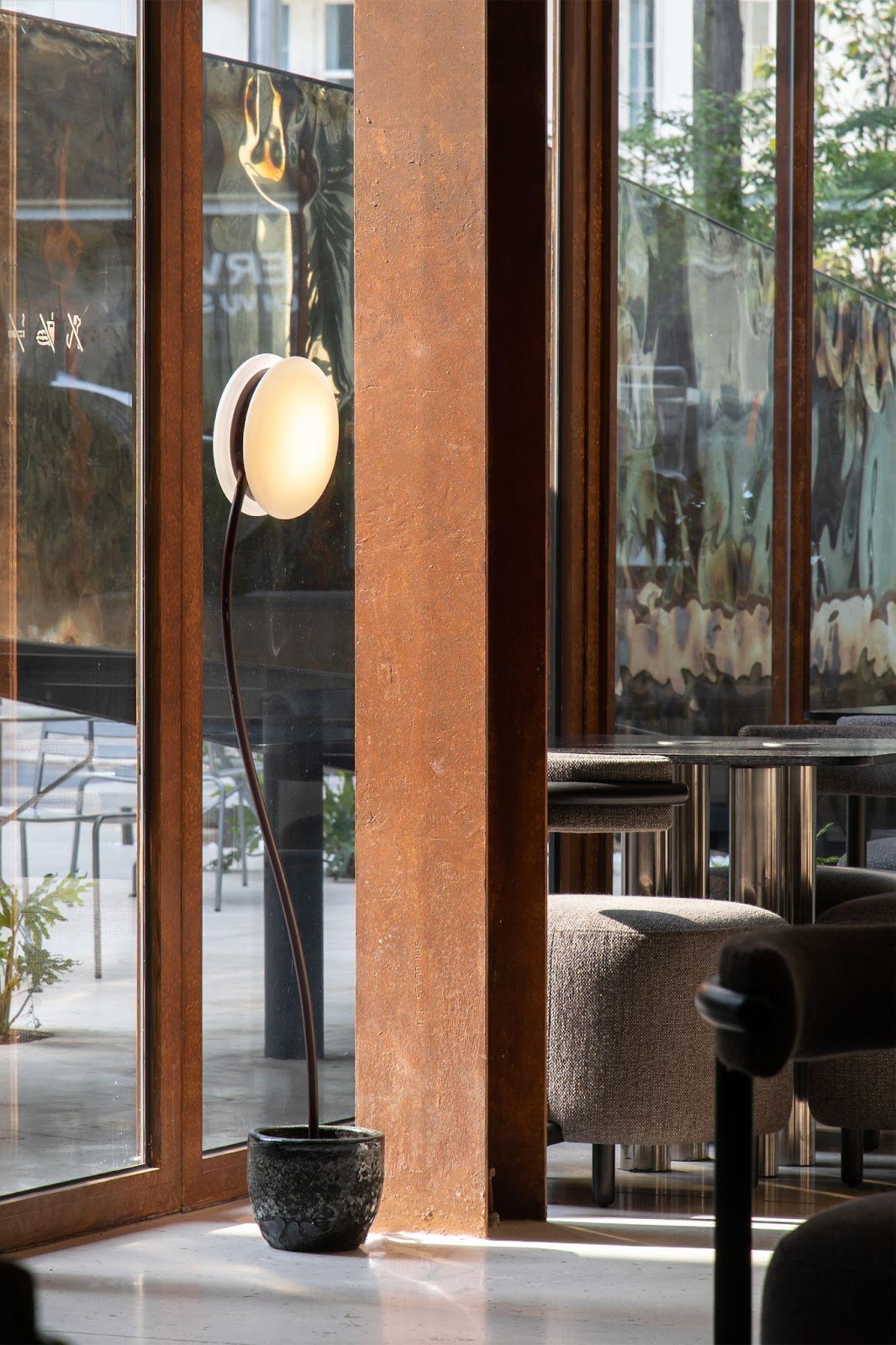 Không gian làm việc và triển lãm De La Sól | The Lab Saigon