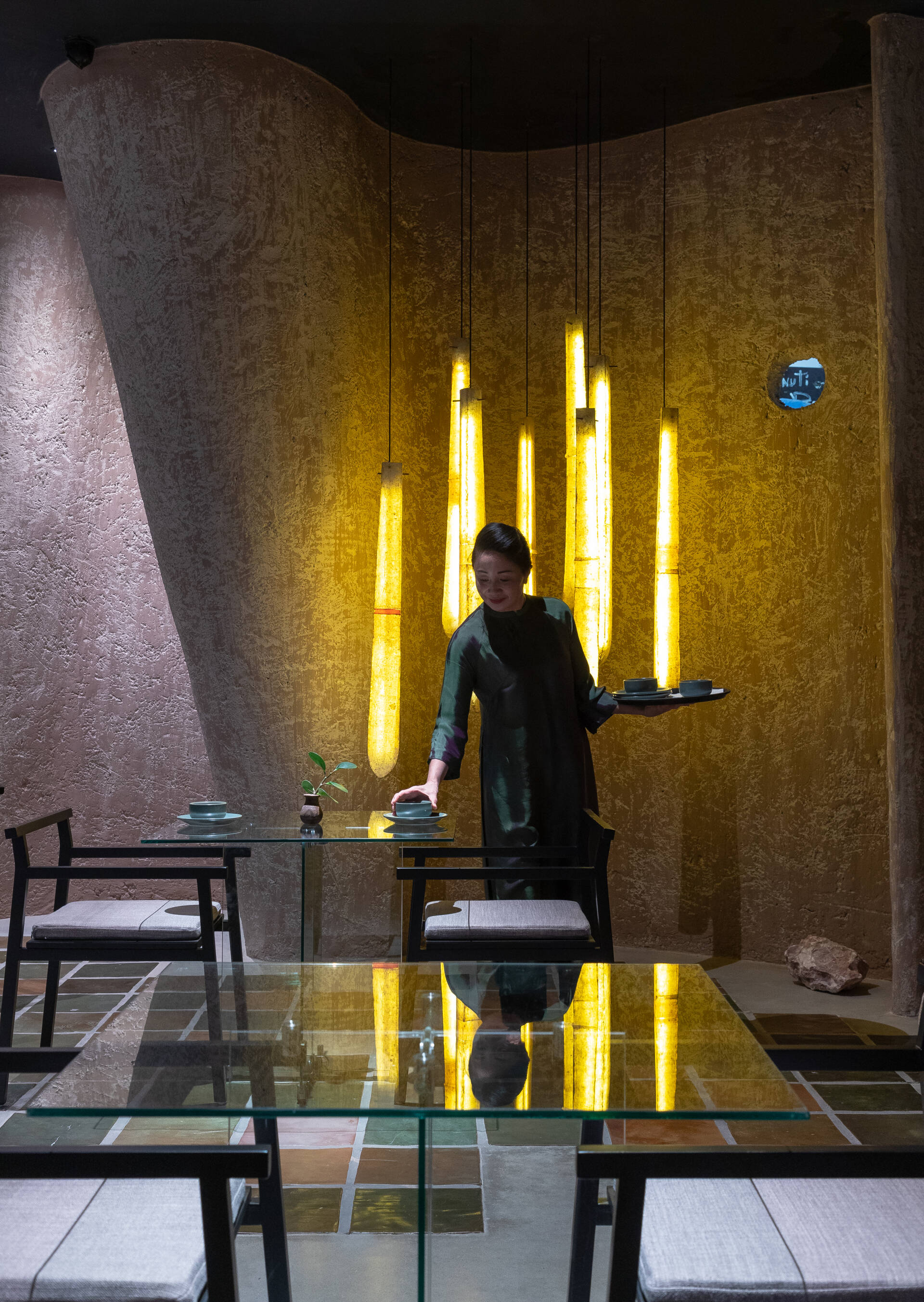 Sadhu Vegetarian Restaurant: Ẩm thực thăng hoa trong không gian nghệ thuật | Adrei studio