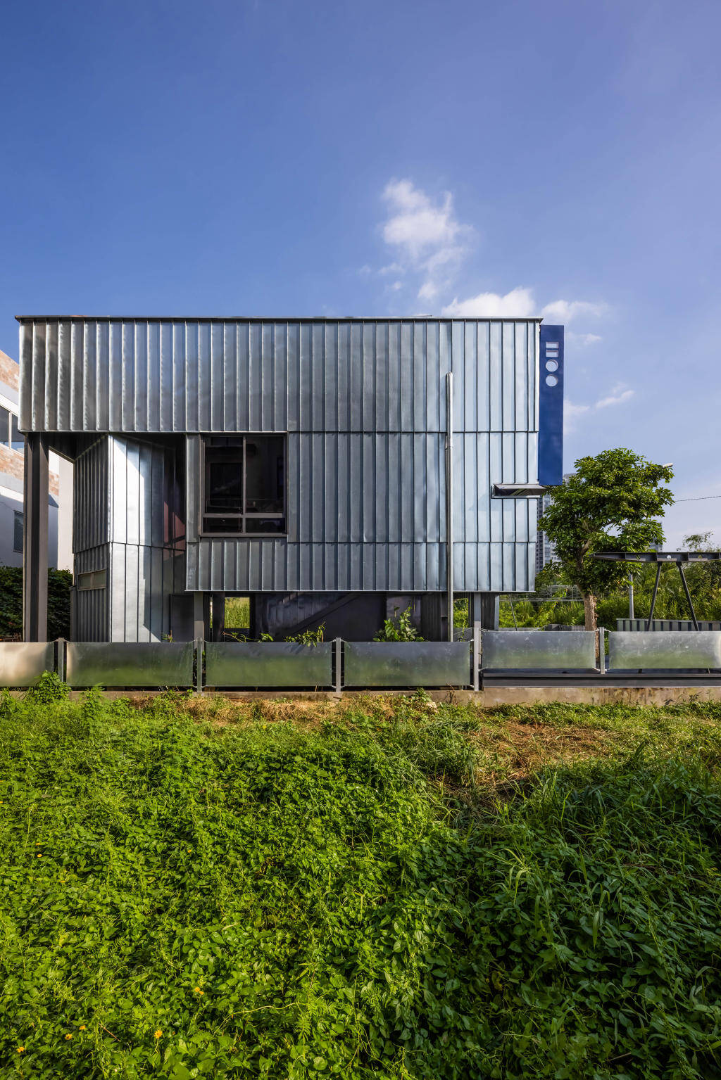 TBD Office: Giải pháp thích ứng cho sự thay đổi kết cấu đô thị | 6 Atelier