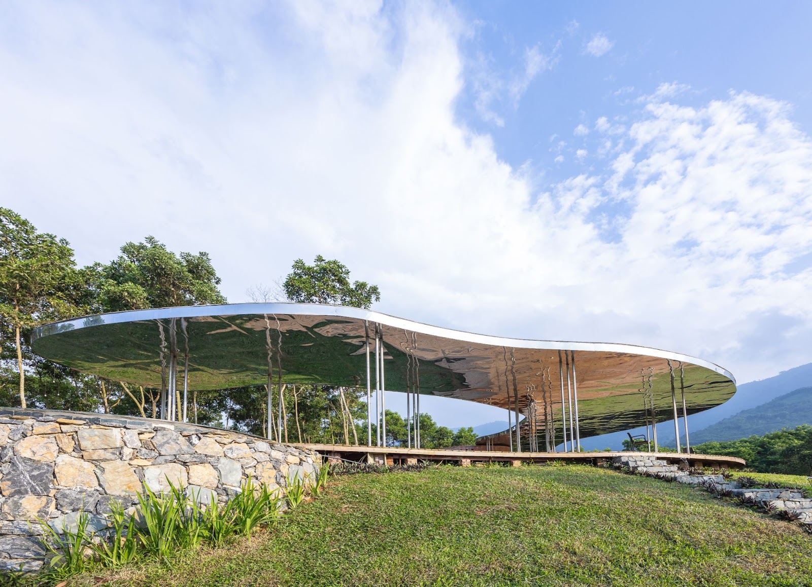 Quin Pavilion: Chốn nghỉ chân chìm đắm vào thiên nhiên | IDEE architects