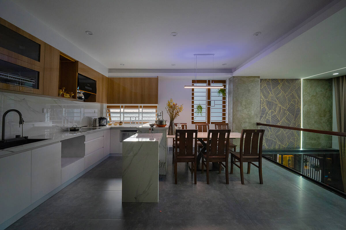 A2 House - Nhà phố vận dụng giải pháp “nếp gấp” để điều tiết nắng Hướng ...