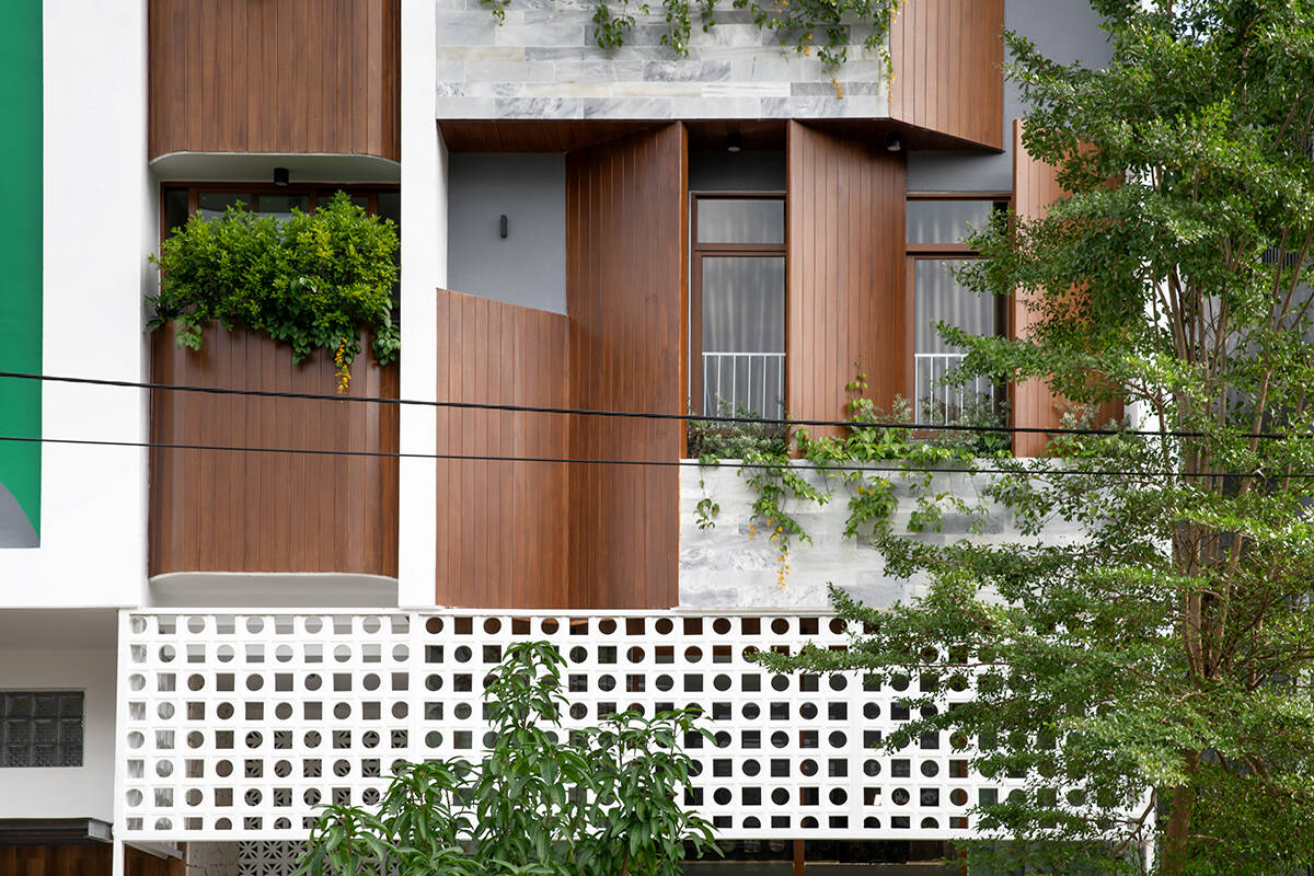 A2 House - Nhà phố vận dụng giải pháp “nếp gấp” để điều tiết nắng Hướng ...