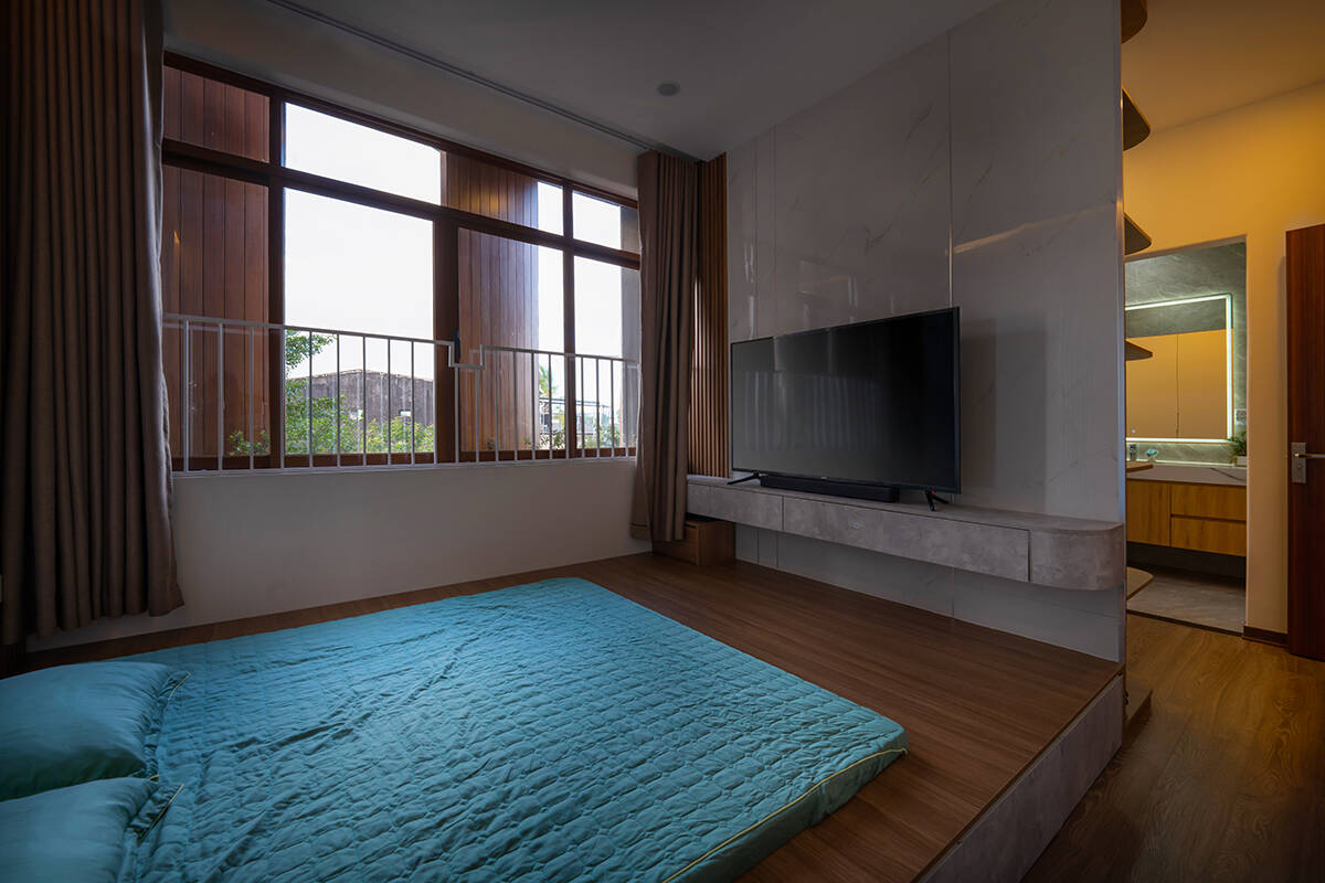 A2 House - Nhà phố vận dụng giải pháp “nếp gấp” để điều tiết nắng Hướng ...