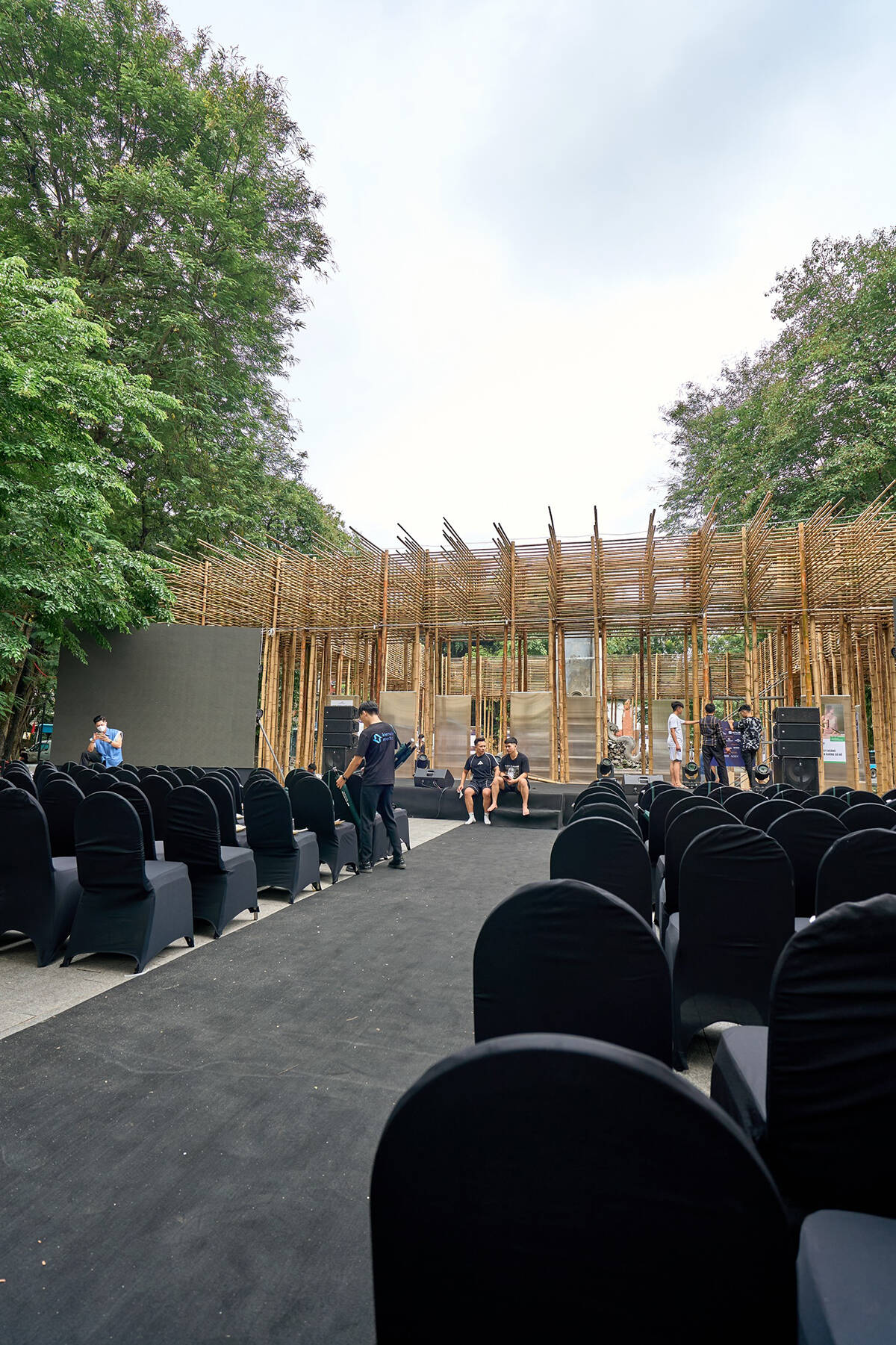 Vẻ đẹp của Top 10 Pavilion 2023 “Chạm cuộc sống” qua ống kính nghệ thuật