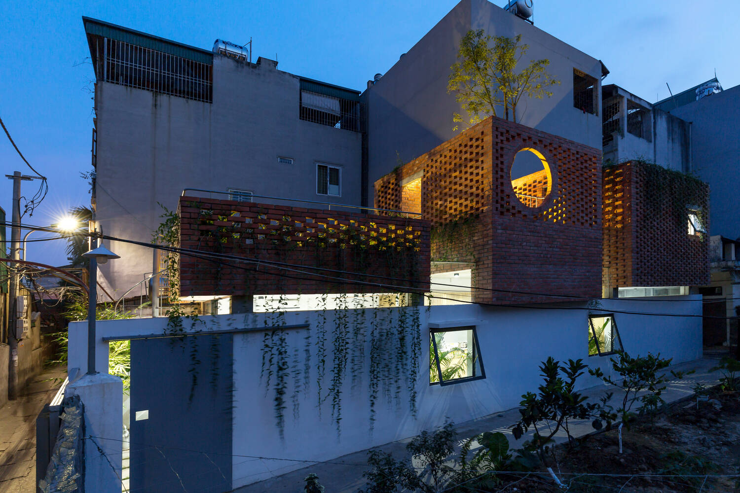 V+H House: Sự kết hợp tuyệt vời của hình thái kiến trúc và những yếu tố ...