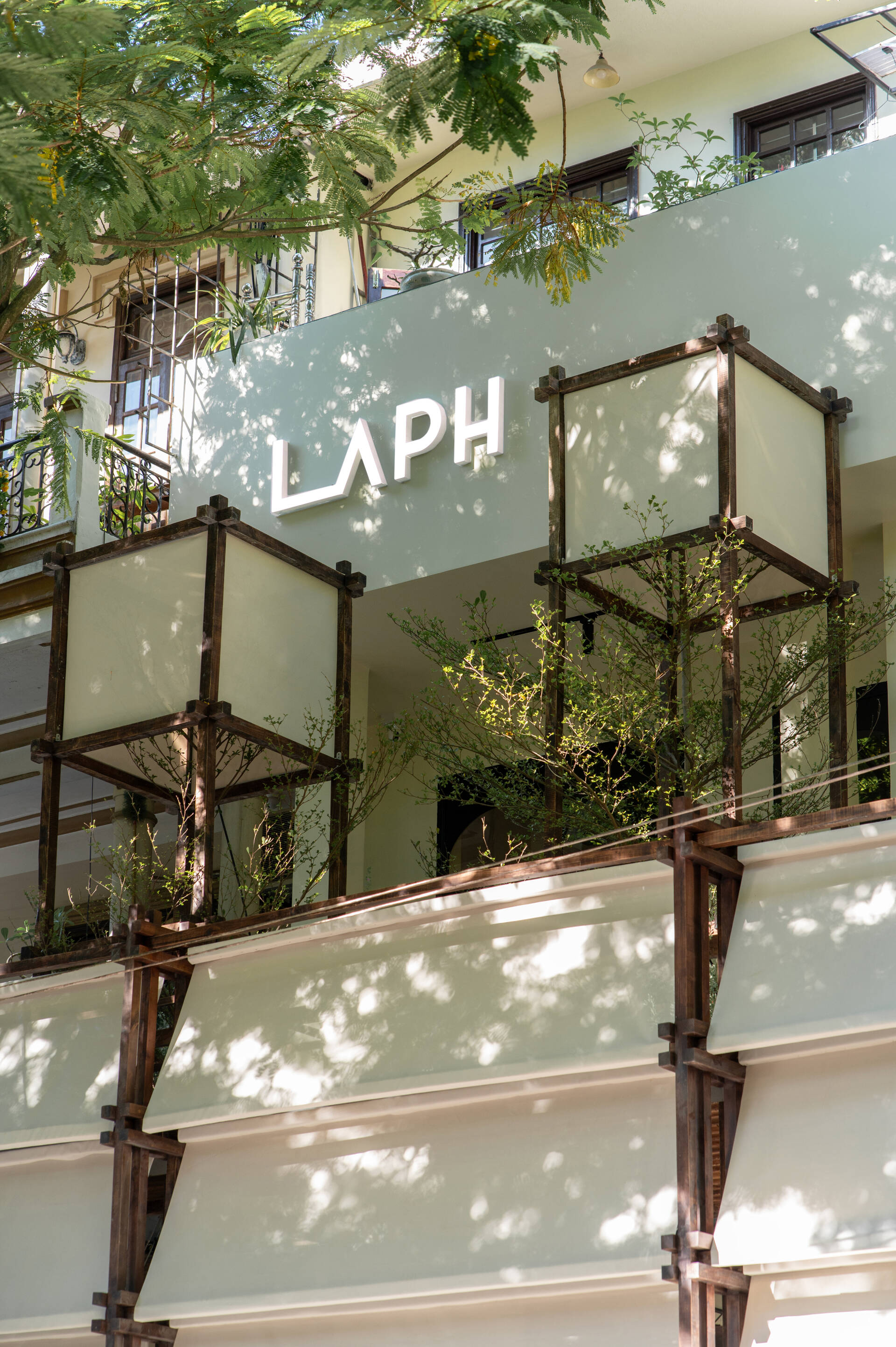 Laph Cafe - Quán cafe cóc độc đáo với vườn treo lơ lửng | 3f Concept