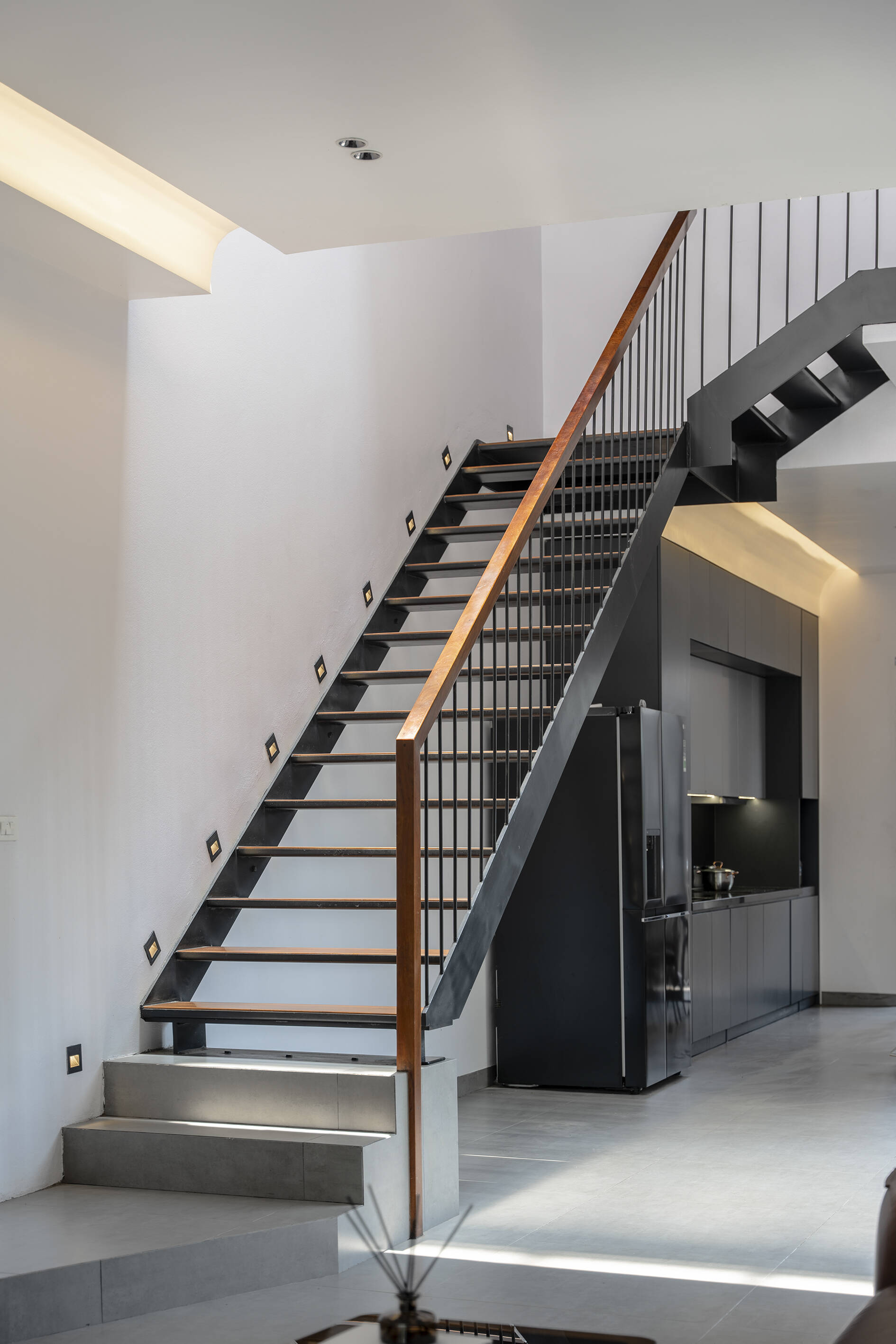 Nhà Vân Trì: “Ốc đảo xanh” giữa bối cảnh đô thị hóa / T3A.Atelier