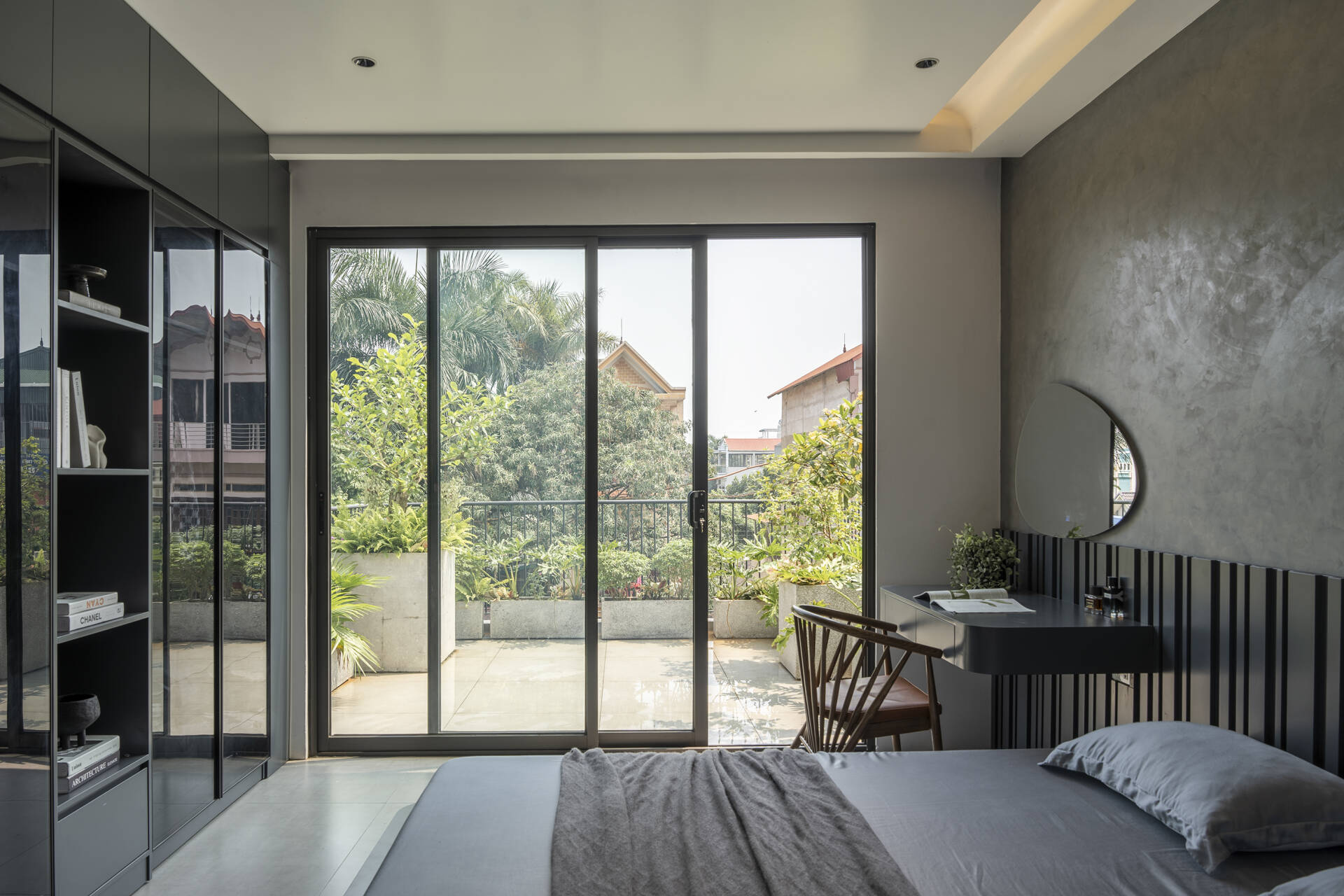 Nhà Vân Trì: “Ốc đảo xanh” giữa bối cảnh đô thị hóa / T3A.Atelier