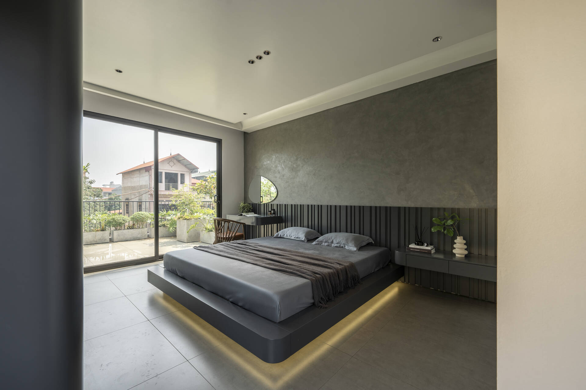 Nhà Vân Trì: “Ốc đảo xanh” giữa bối cảnh đô thị hóa / T3A.Atelier