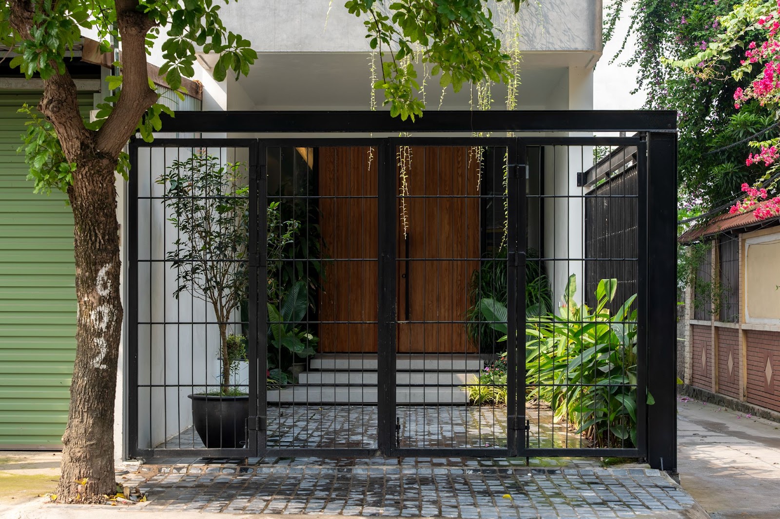 Nhà Vân Trì: “Ốc đảo xanh” giữa bối cảnh đô thị hóa / T3A.Atelier