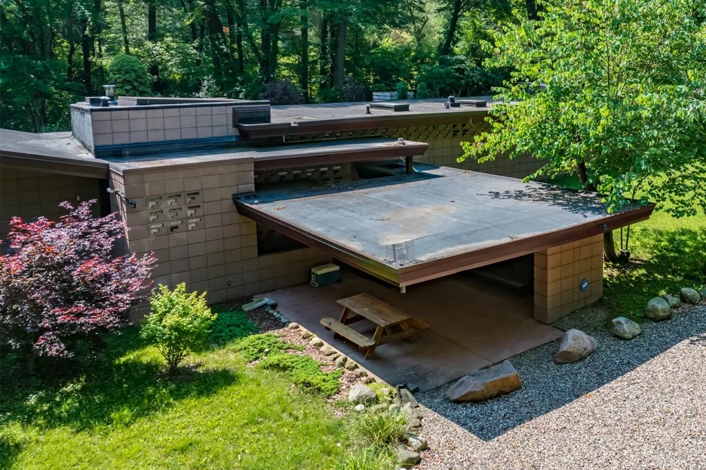 Hành trình cải tạo Eppstein House của KTS. Frank Lloyd Wright - Chia sẻ ...