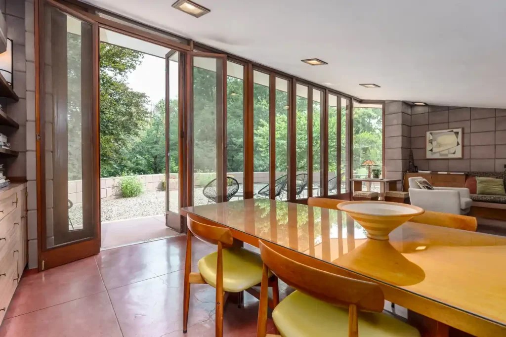 Hành trình cải tạo Eppstein House của KTS. Frank Lloyd Wright - Chia sẻ ...