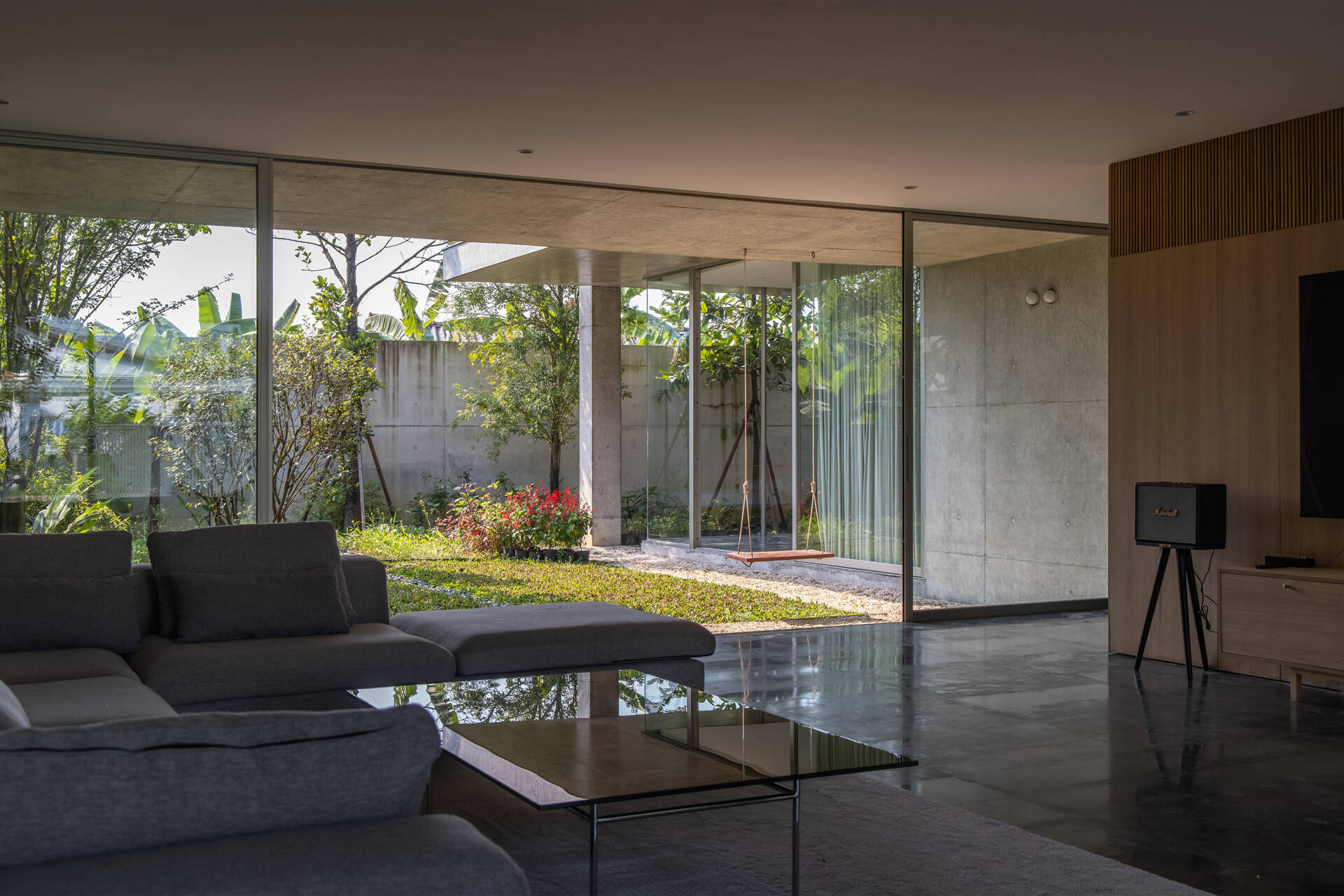 Truc Lam House: Nét hiện đại và mộc mạc giữa làng quê Huế | BHA Studio