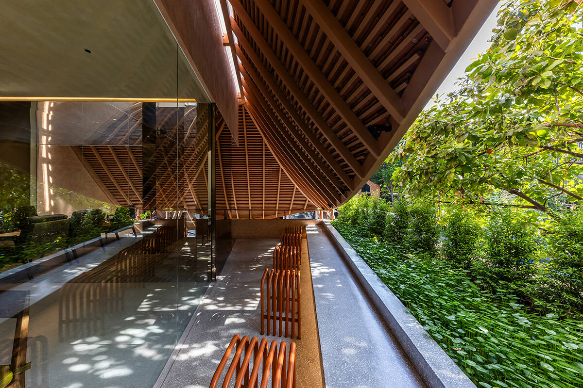 Chuck Haritage - Chất “di sản” giao hòa cùng thiên nhiên | 6717 Studio