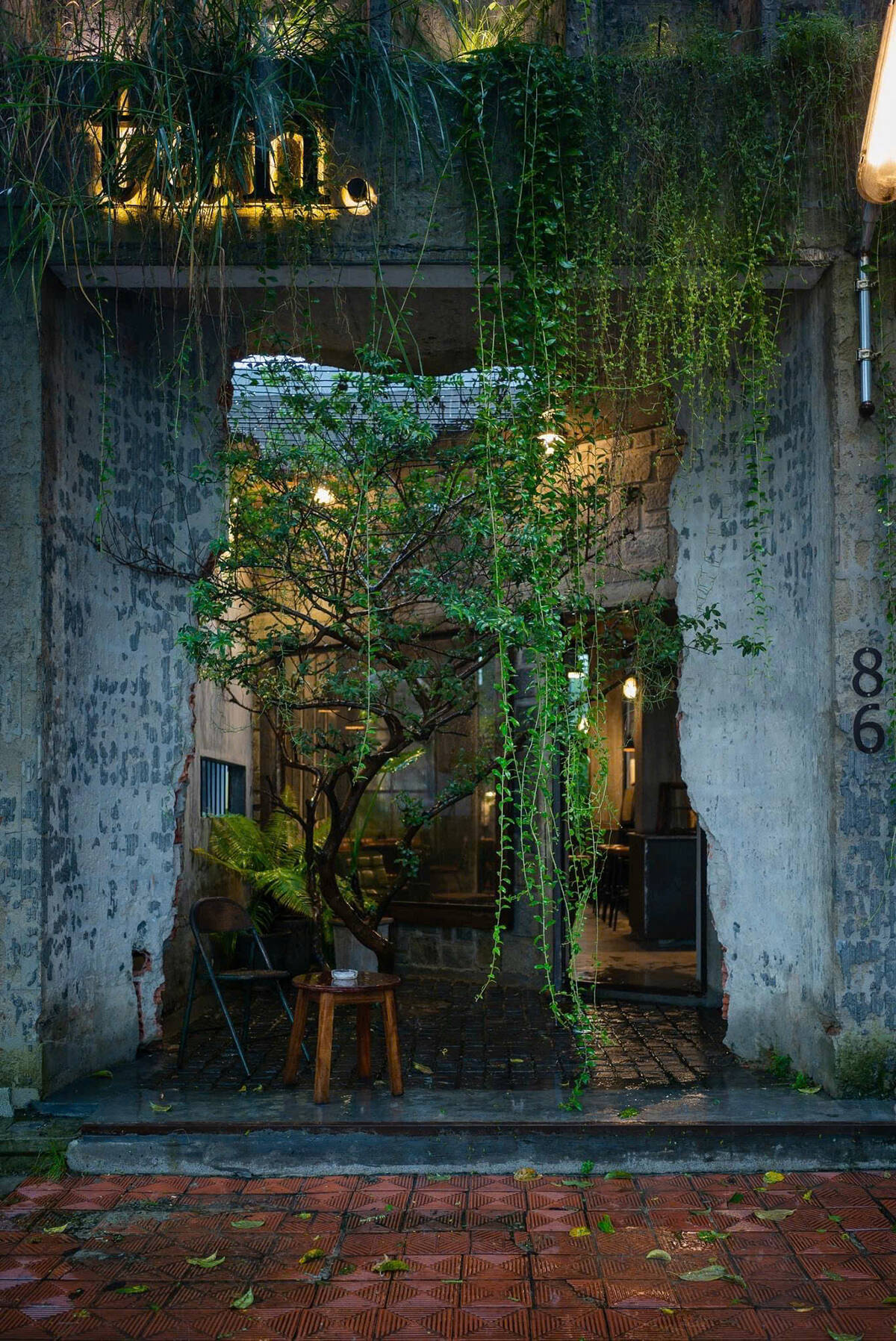 Tân Coffee - Đi cà phê trong nhà máy cũ | son.studio