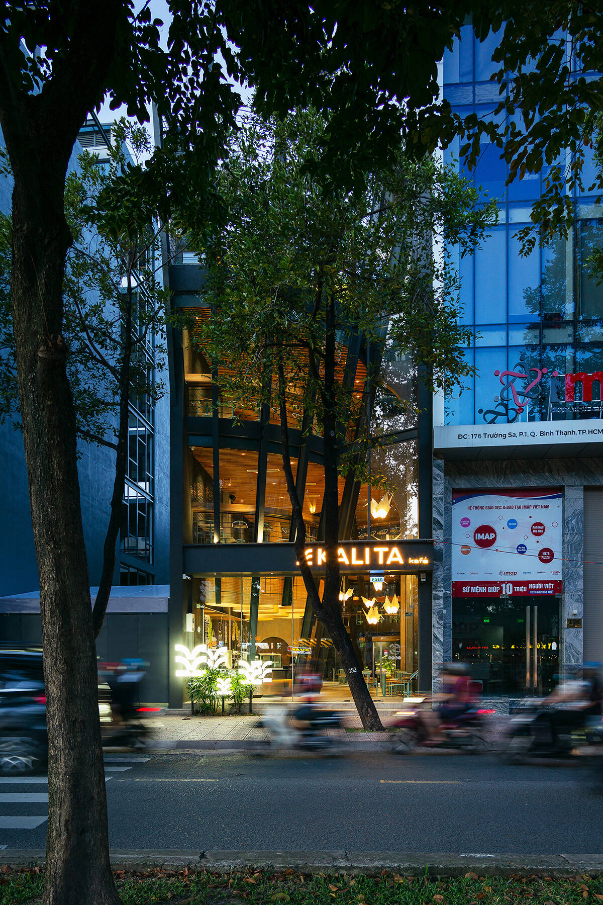 Kalita Coffee Shop - “Hang động” nơi thưởng thức cà phê, ánh sáng và sự ...