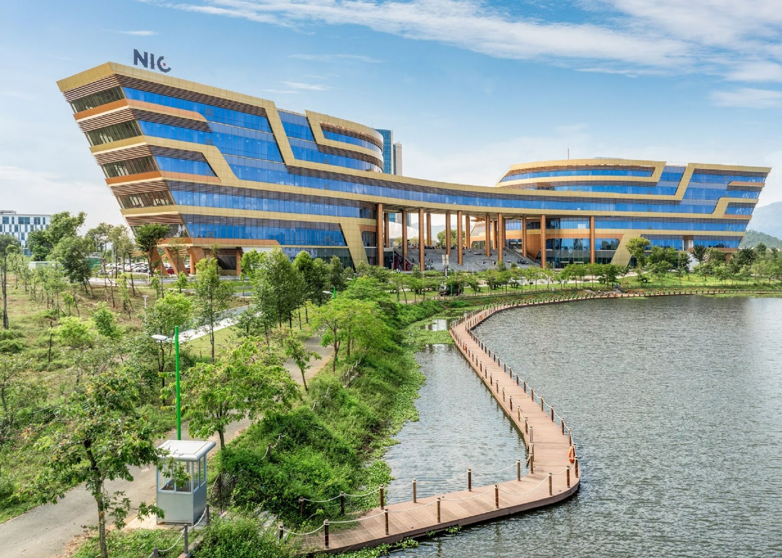 Trung tâm đổi mới sáng tạo Quốc gia: Biểu tượng công nghệ và kết nối sáng tạo | PLA Studio