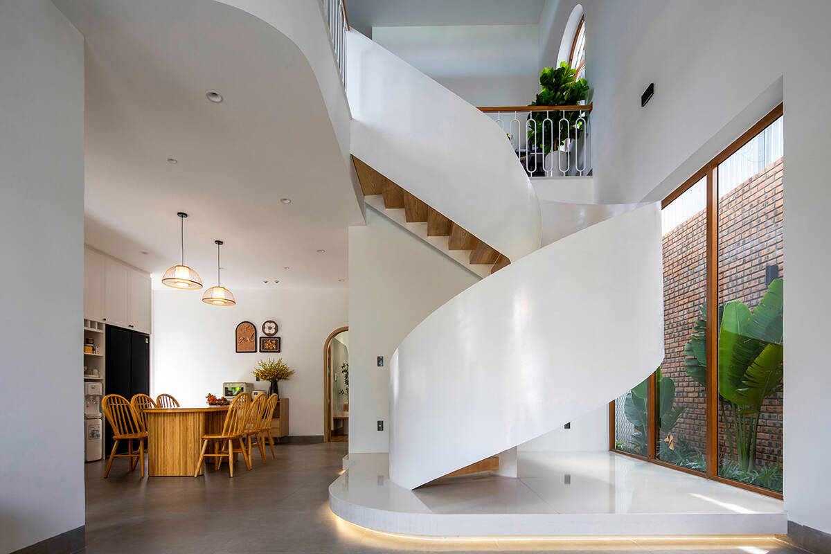 Pig & Ruby House: Ngôi nhà với hình khối mềm mại và tinh thần tối giản ...