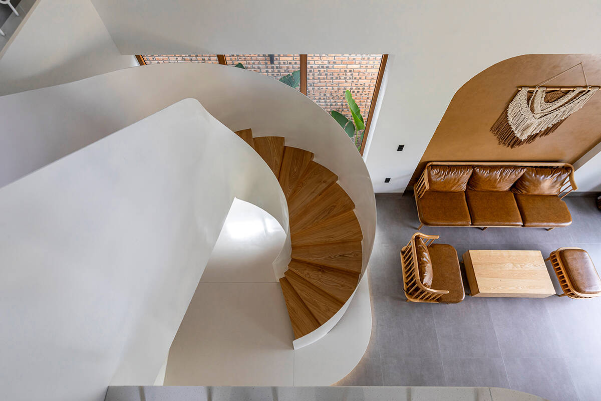 Pig & Ruby House: Ngôi nhà với hình khối mềm mại và tinh thần tối giản ...