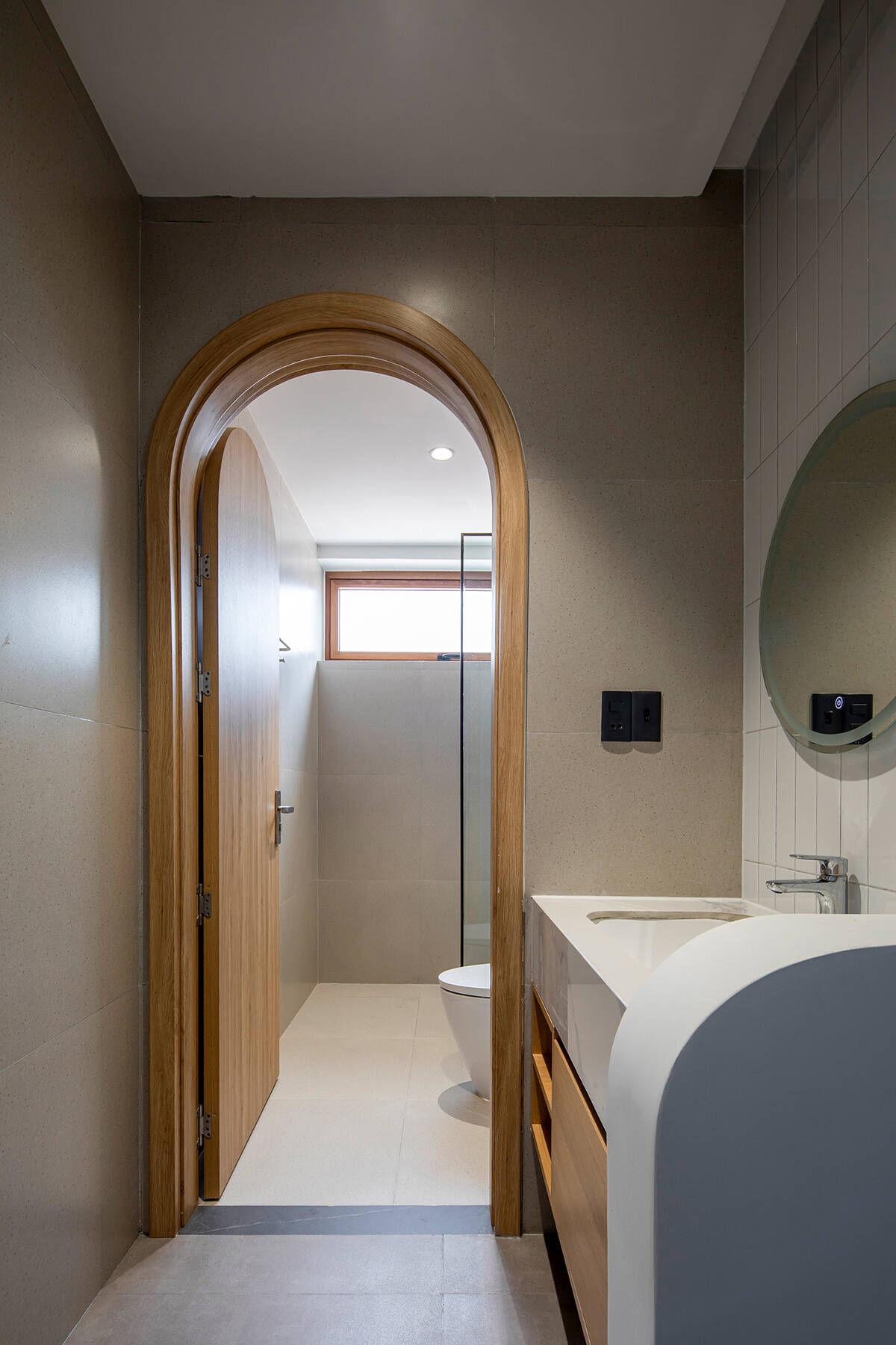 Pig & Ruby House: Ngôi nhà với hình khối mềm mại và tinh thần tối giản ...