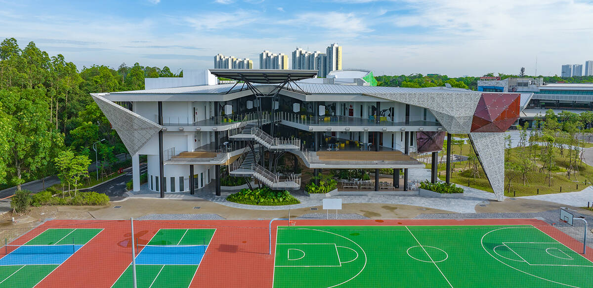 Trường Đại học Anh Quốc Việt Nam (BUV) Giai đoạn 2 - Biểu tượng giáo ...