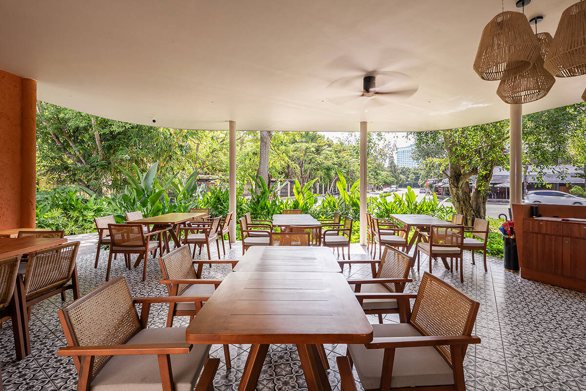 KAYA Mekong River Front Dining & Lounge: Khoảng lặng giữa phù sa và ...