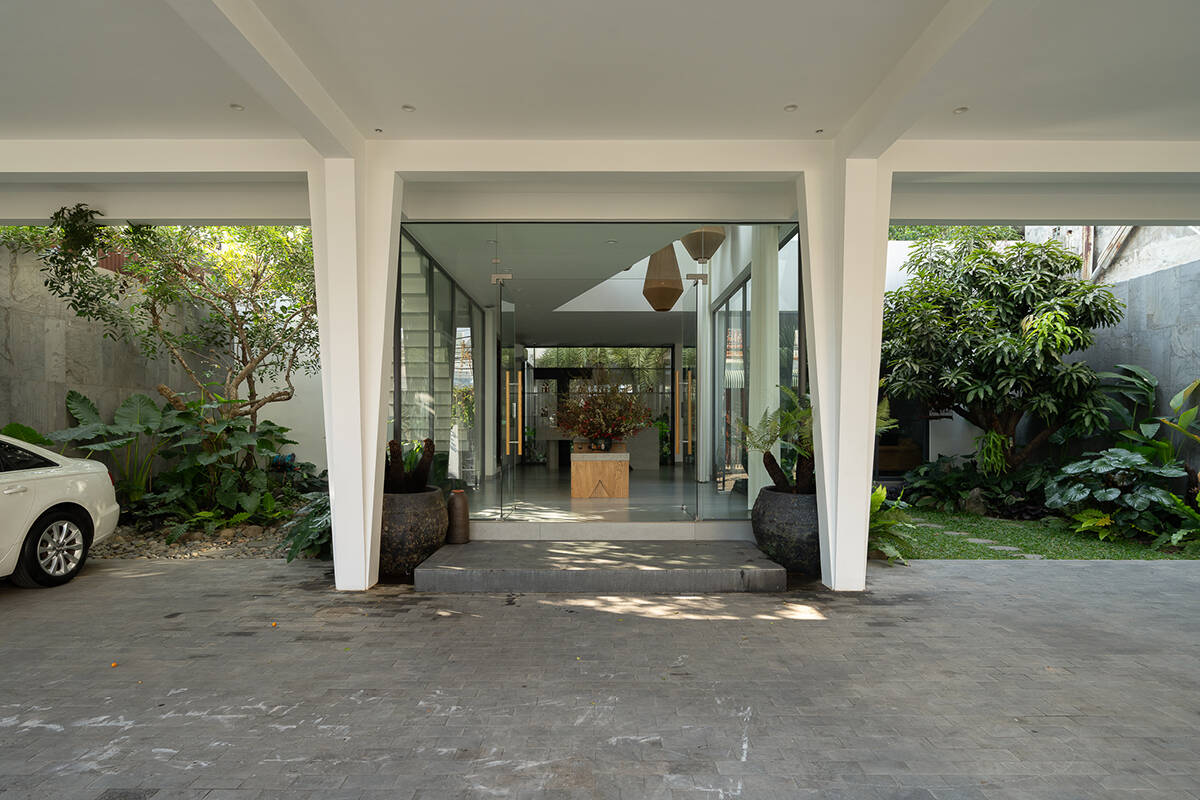 Trung Hoa Office – Mô hình văn phòng thích ứng với khí hậu nhiệt đới ...