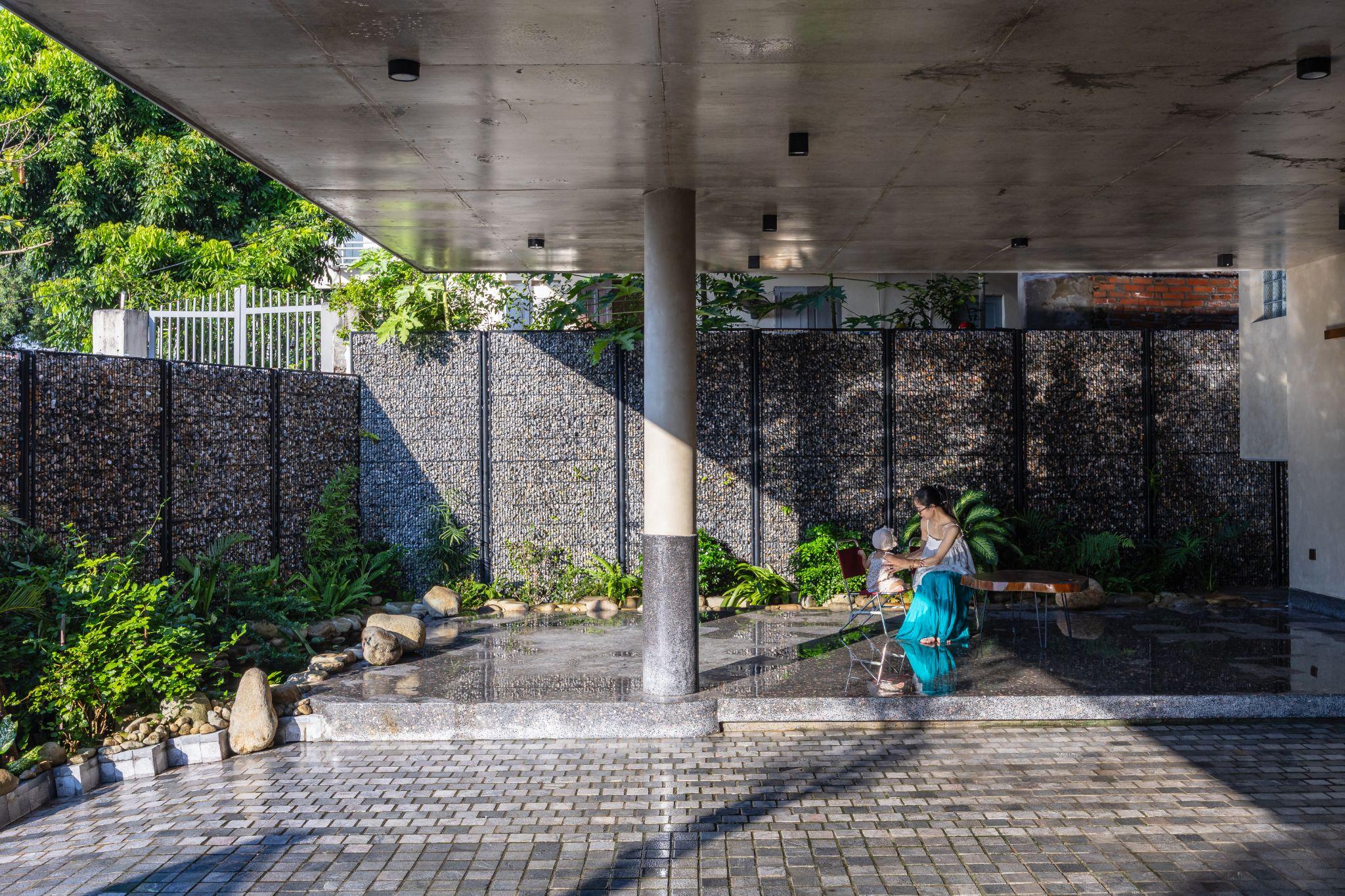 Ba House: Nhịp điệu sống dành cho ba thế hệ bên sườn đồi | TT.V Architects