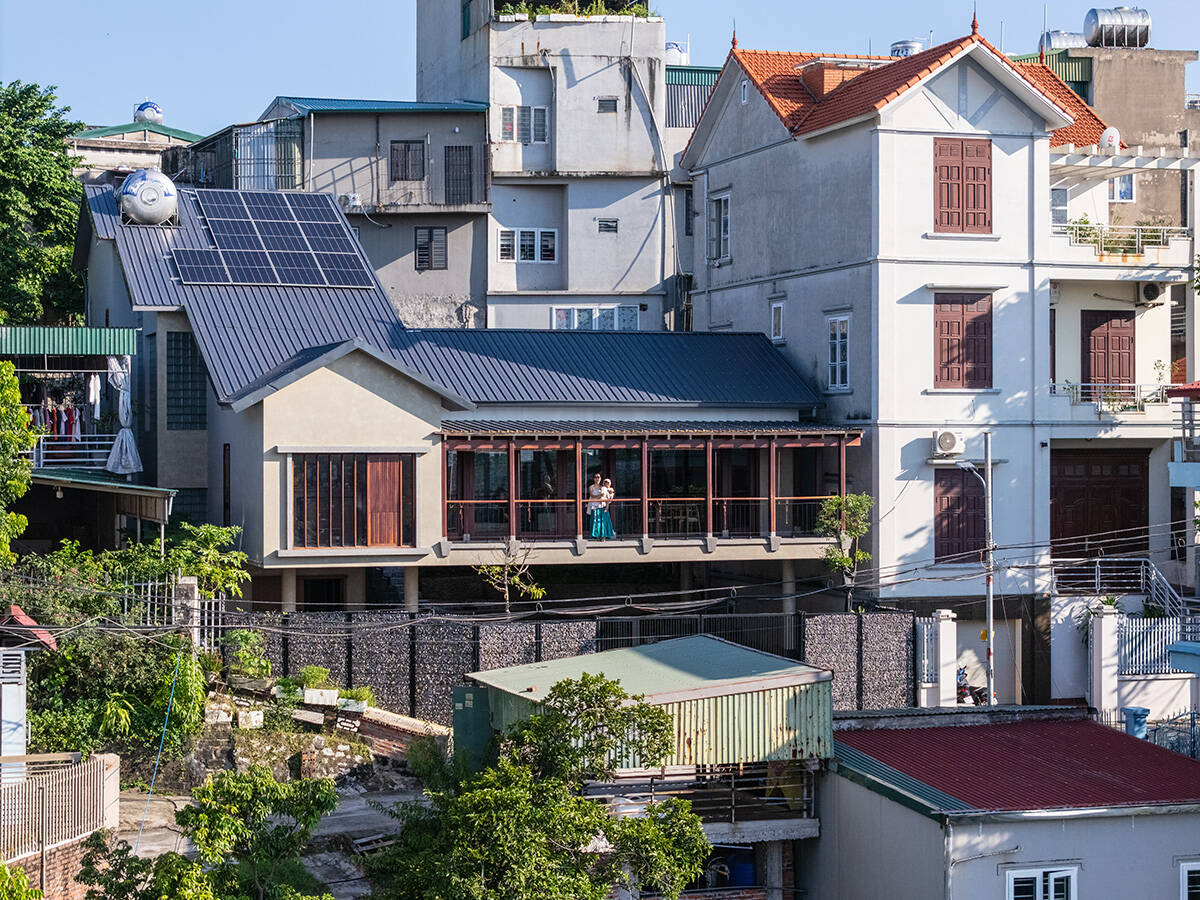 Ba House: Nhịp điệu sống dành cho ba thế hệ bên sườn đồi | TT.V Architects