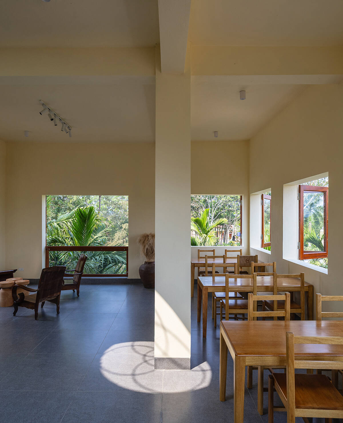 COMAY House: Kiến trúc “nương theo” bối cảnh làng quê Bắc Trung Bộ ...