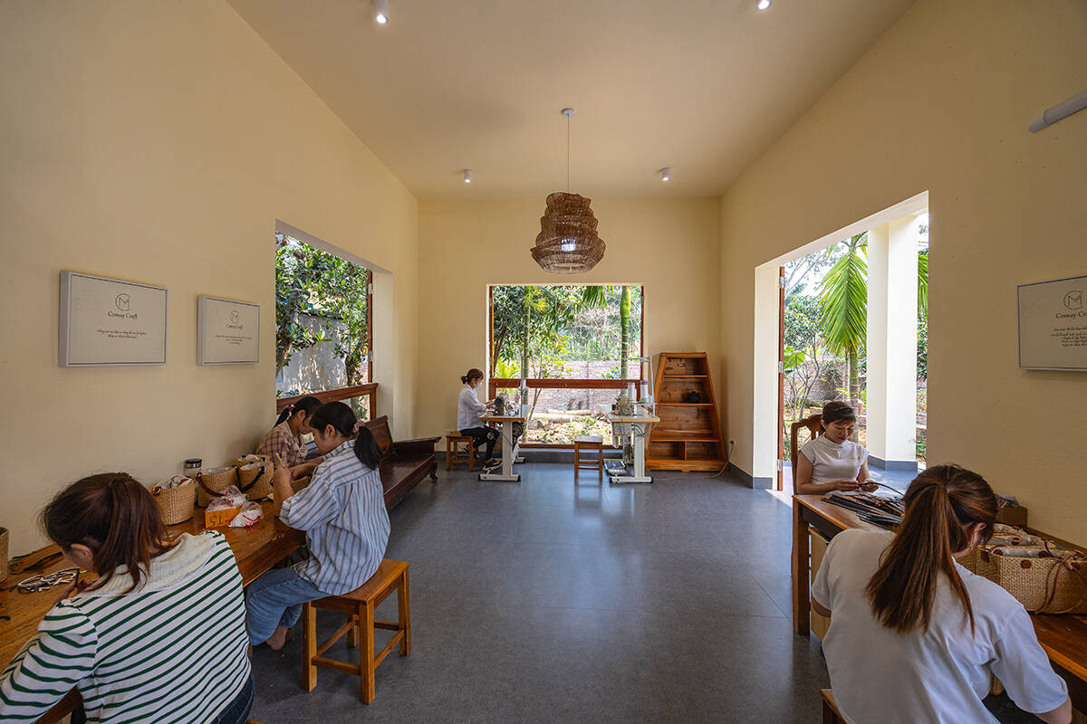 COMAY House: Kiến trúc “nương theo” bối cảnh làng quê Bắc Trung Bộ ...
