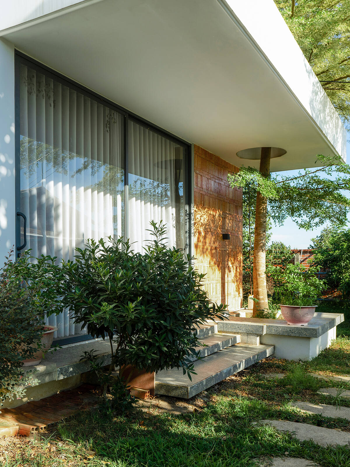 Tây Ninh House: Cảm hứng từ cánh chong chóng nơi đồng quê | X11 Design ...